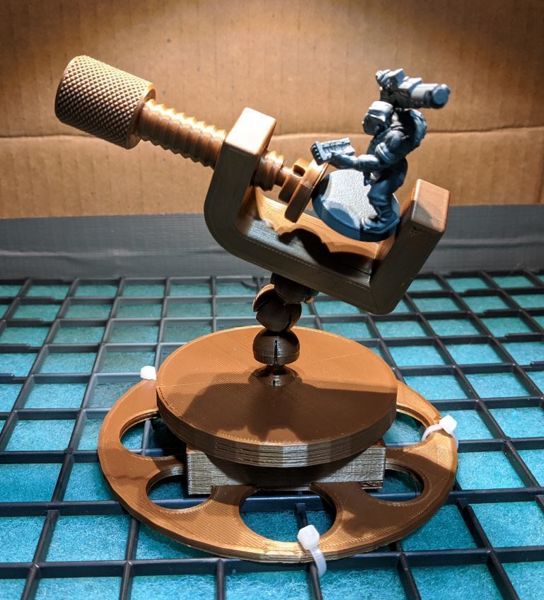 🤲 Hands free positionable mini painting stand・Free STL File for ・Cults