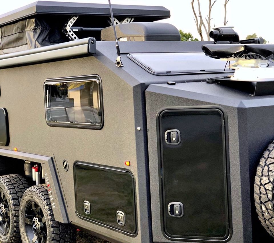 STL file Rc 1/10 scale front box for camper Bruder EXP-6 off-road ...