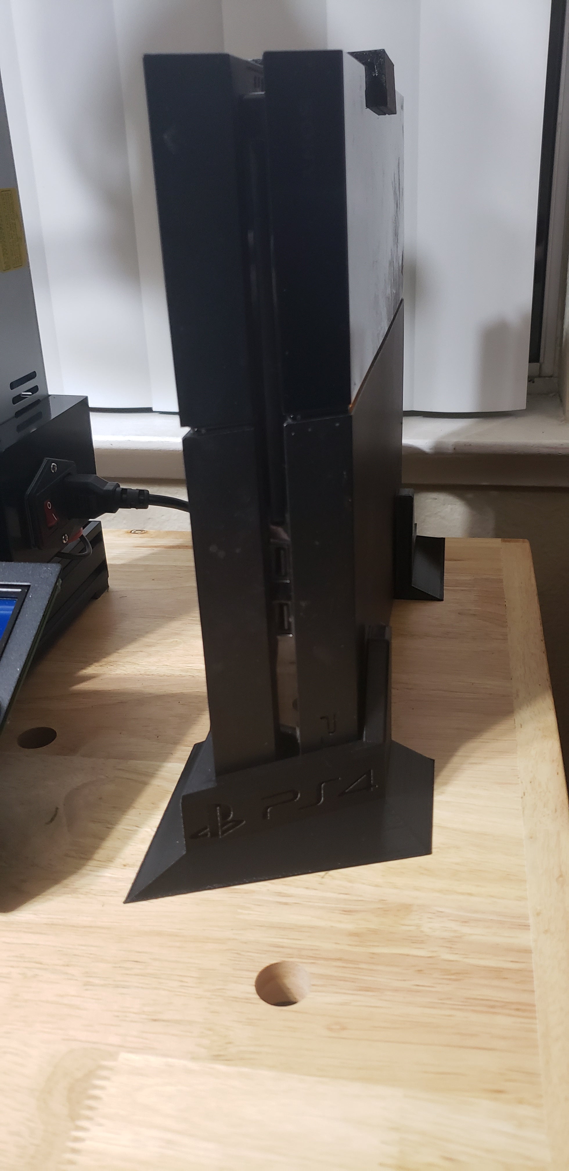 3D printable PS4 (FAT) VERTICAL STAND / SUPPORT PS4 (FAT) • made with ...