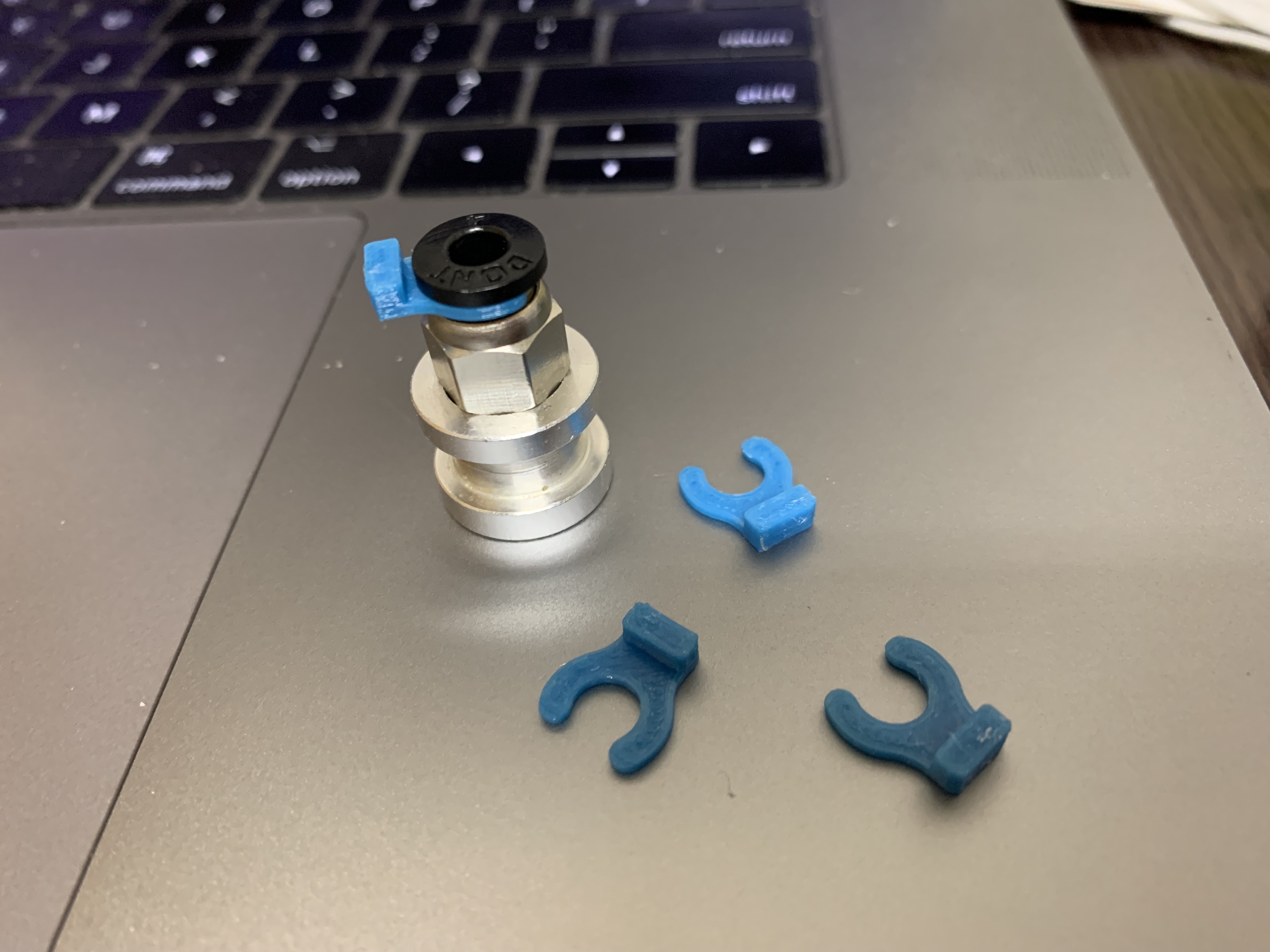 🔧 PC4-M10 Clip・Free STL File for ・Cults