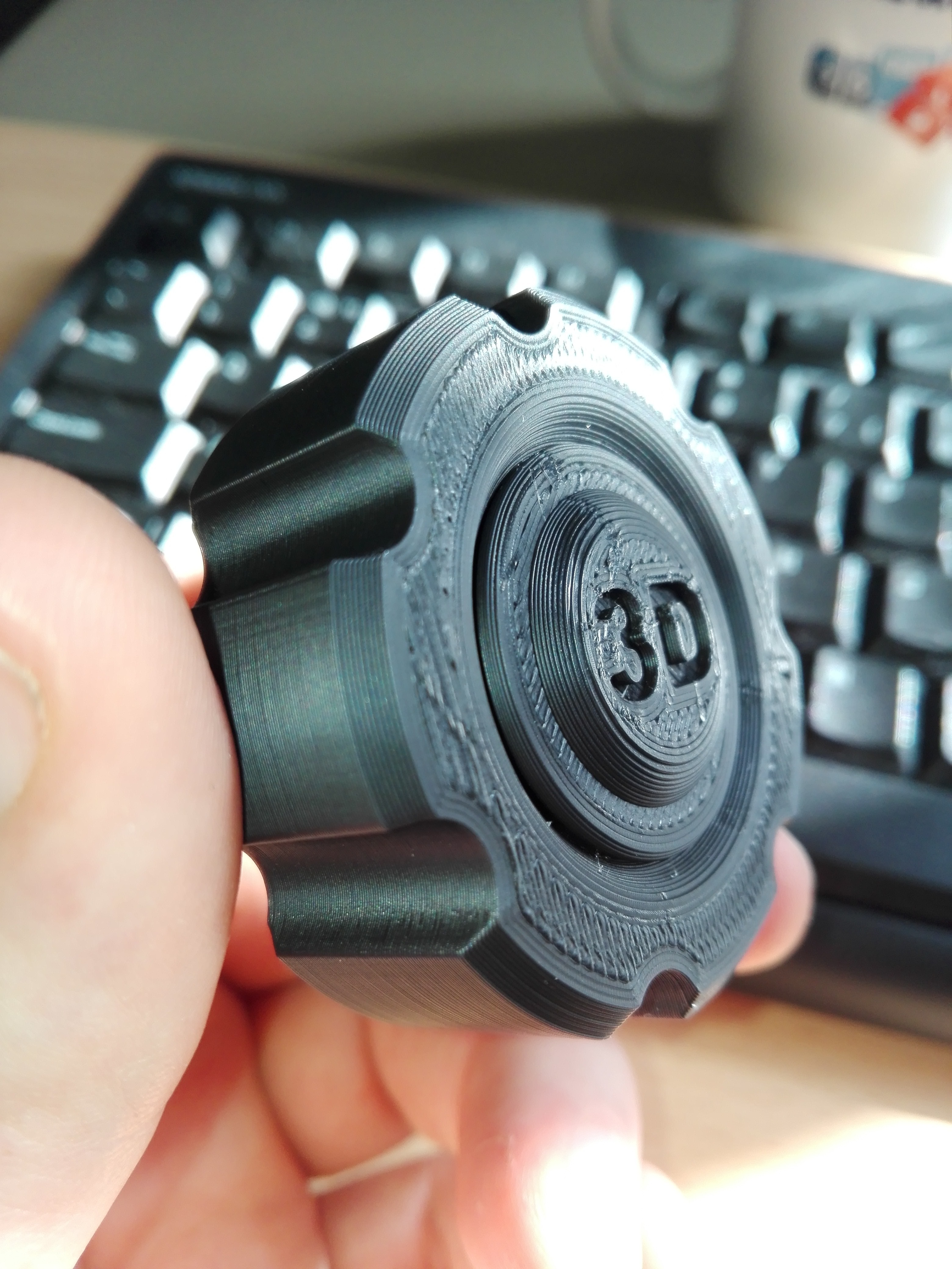 Arquivo grátis STL Moneda Spinning Maker 🎨 ・modelo para impressão 3D ...