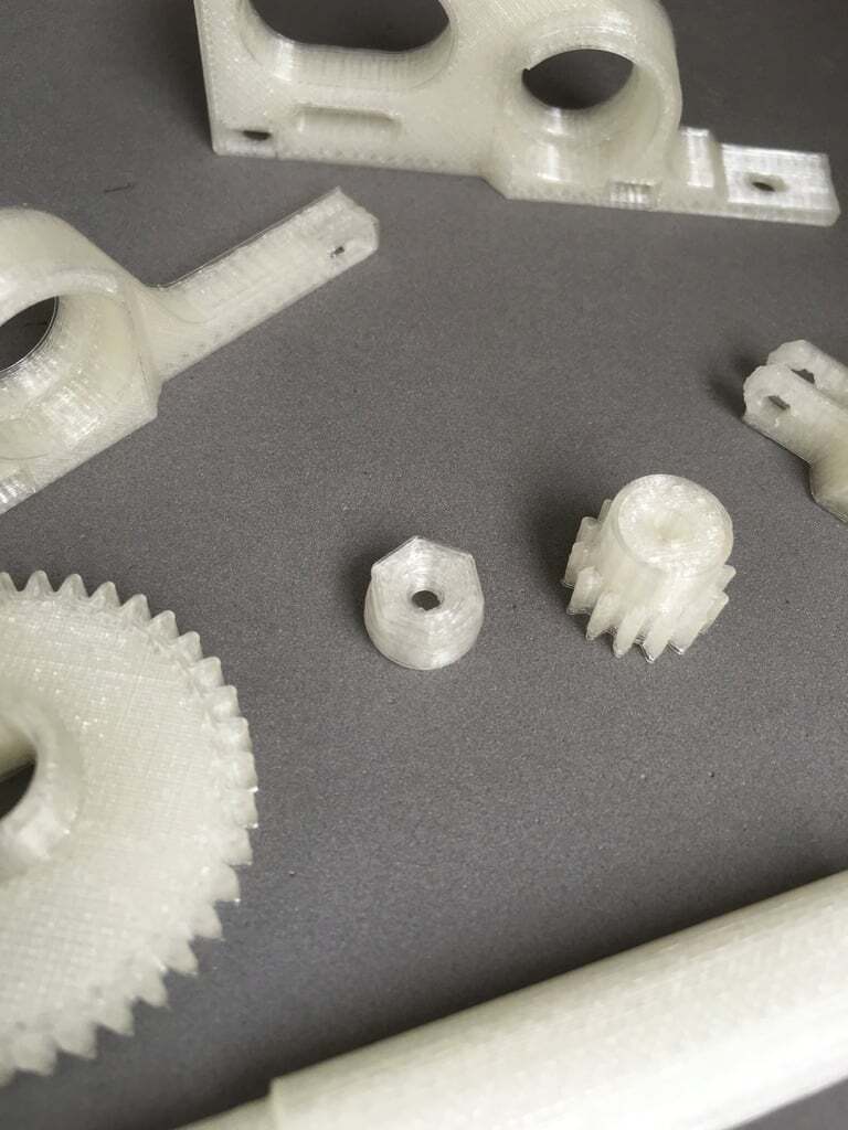 3D printing OpenRC F1 car - 1:10 RC Car・Cults