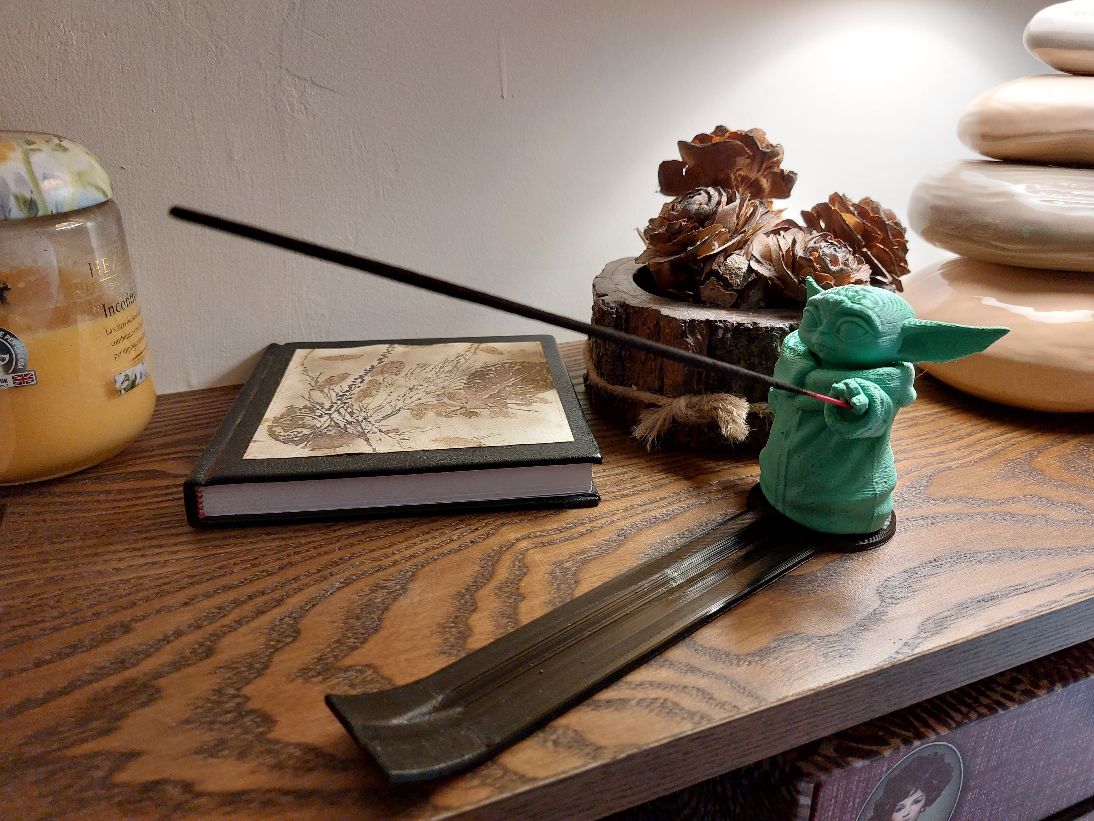 👶 Baby Yoda Incense Holder (fragrance diffuser)・Archivo STL para ・Cults