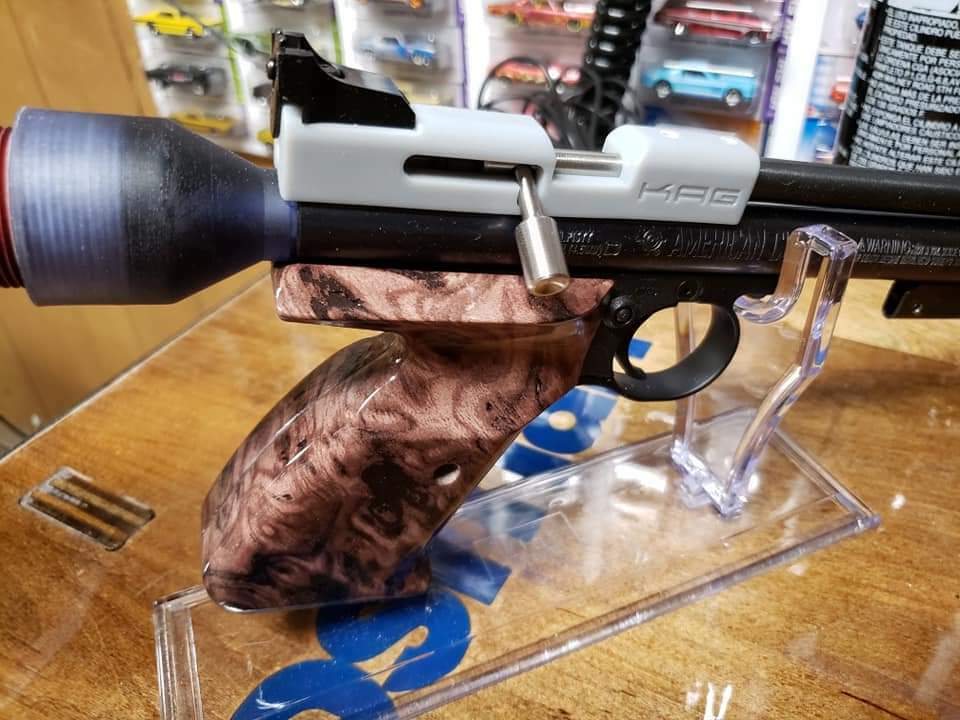 👽 Crosman 1377 2240 style breech・ STL File for ・Cults