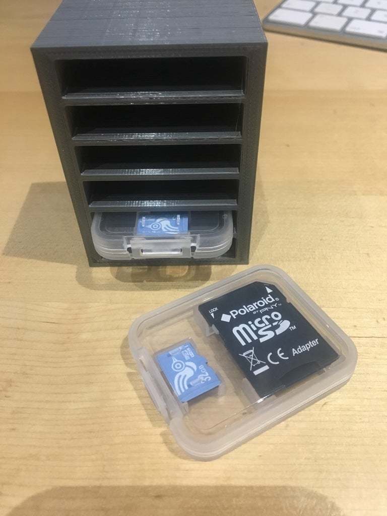 Arquivo grátis STL Polaroid Branded Micro SD Card Plastic Box Holder 📦 ...