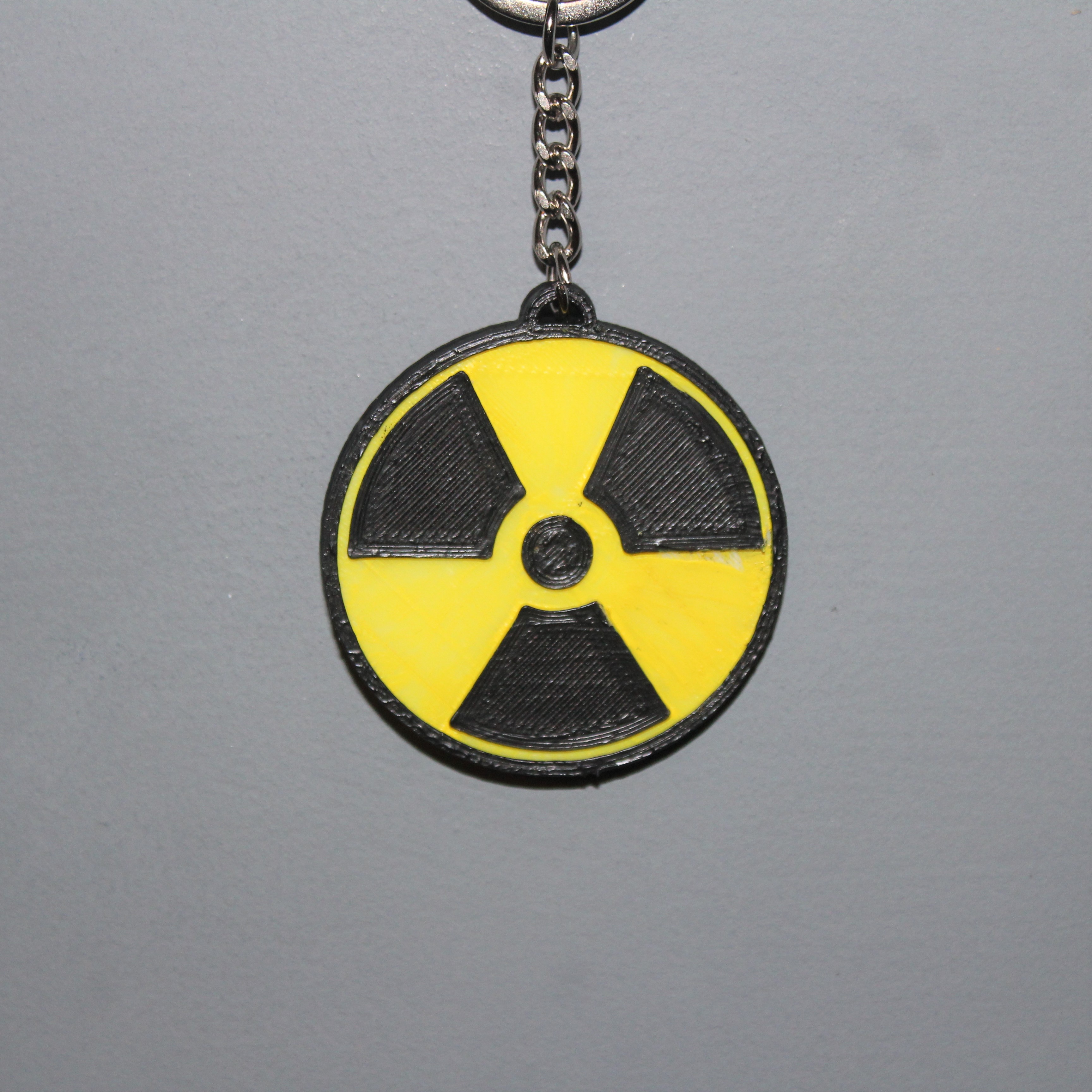 STL file 5 Keychain Nuclear 🗝️ ・3D printer model to download・Cults