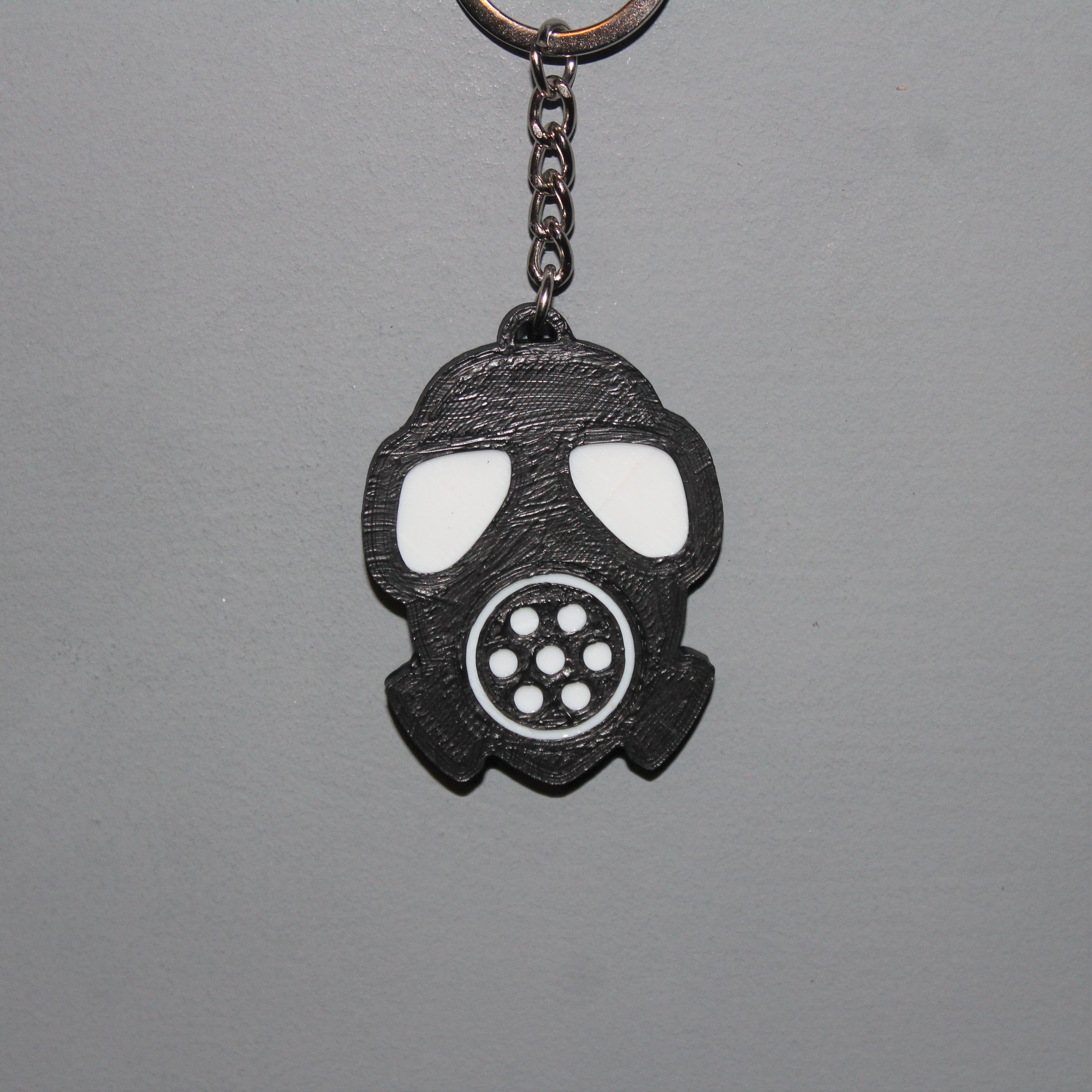 STL file 5 Keychain Nuclear 🗝️ ・3D printer model to download・Cults