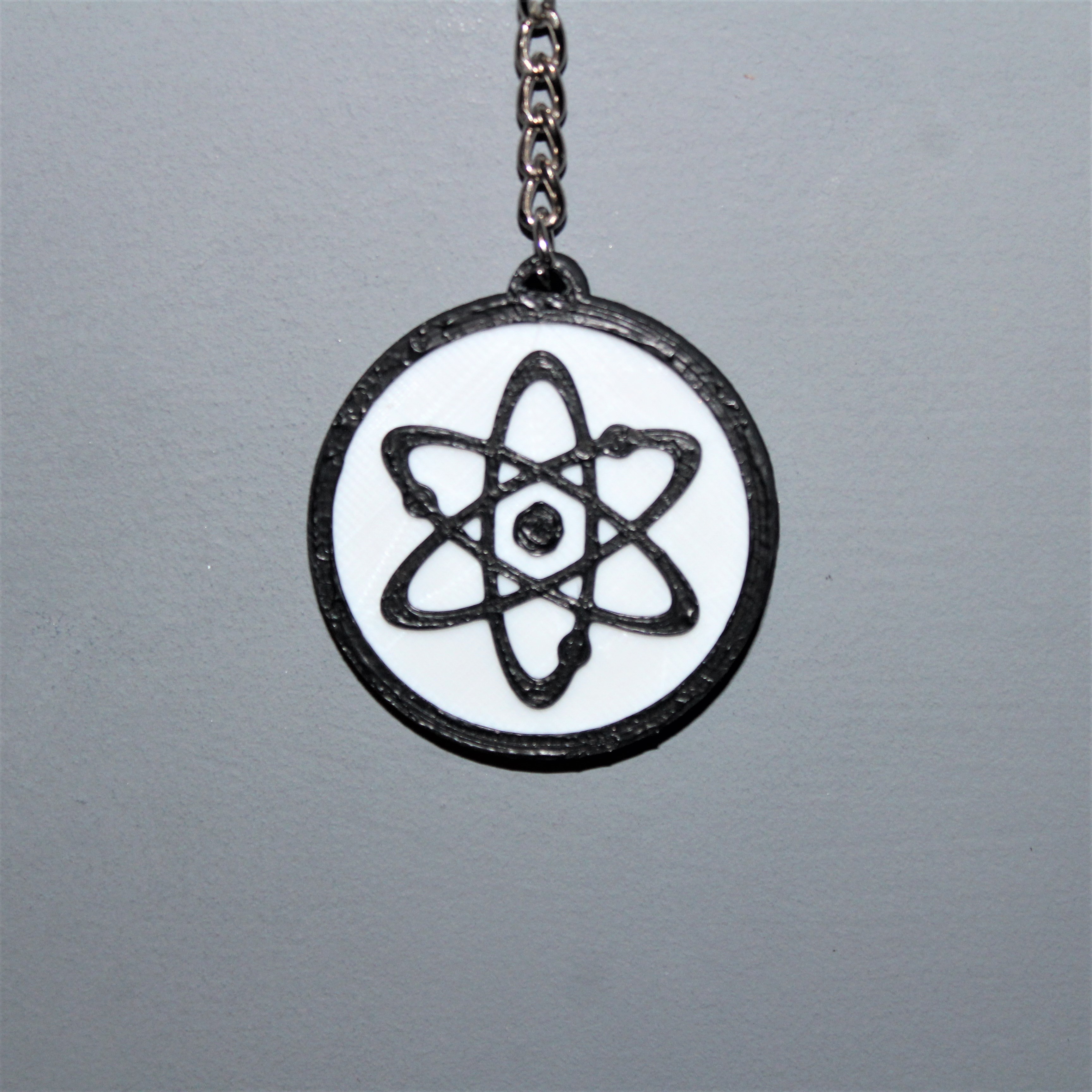 STL file 5 Keychain Nuclear 🗝️ ・3D printer model to download・Cults