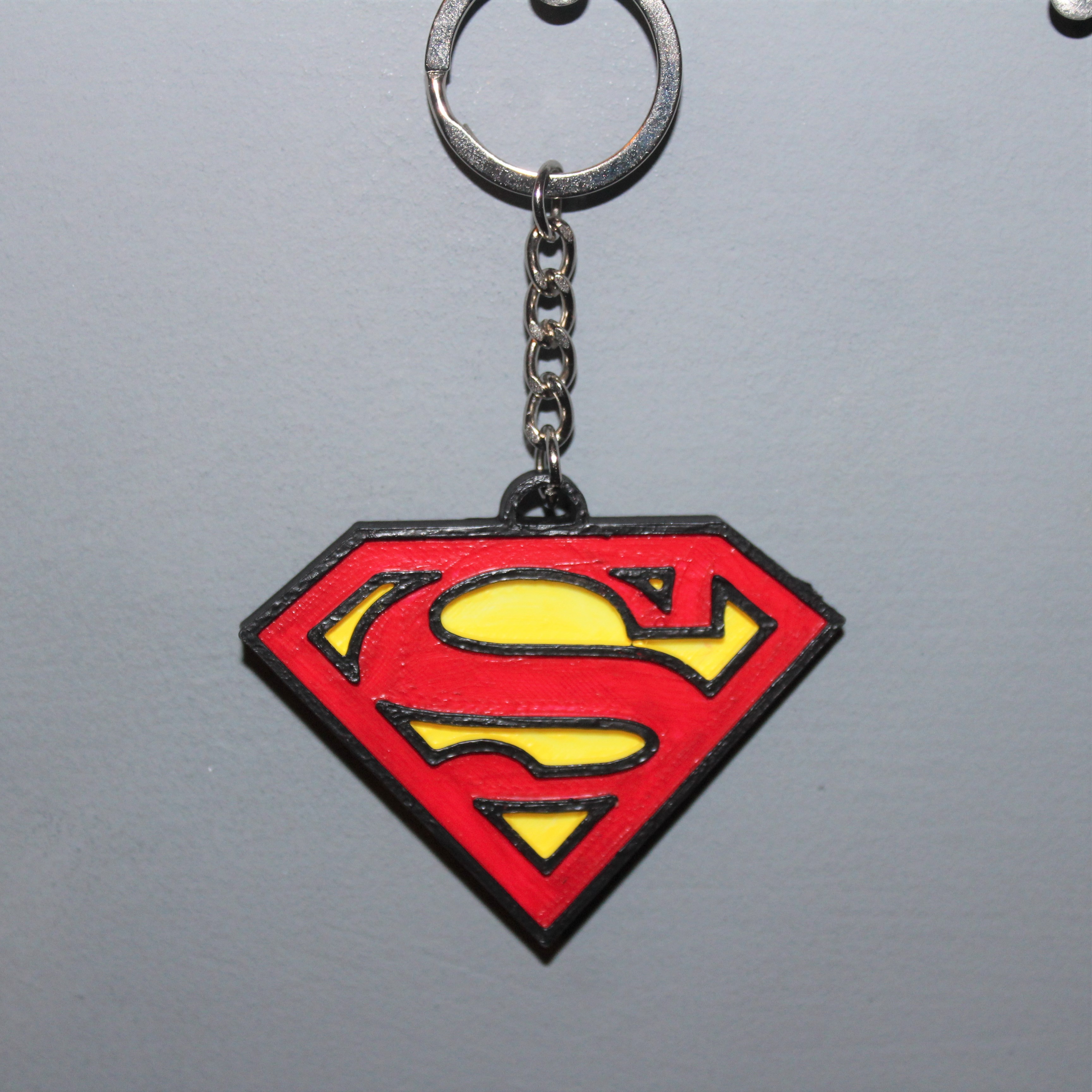 STL file 5 Keychain DC Comics Logo 🗝️ ・Model to download and 3D print・Cults