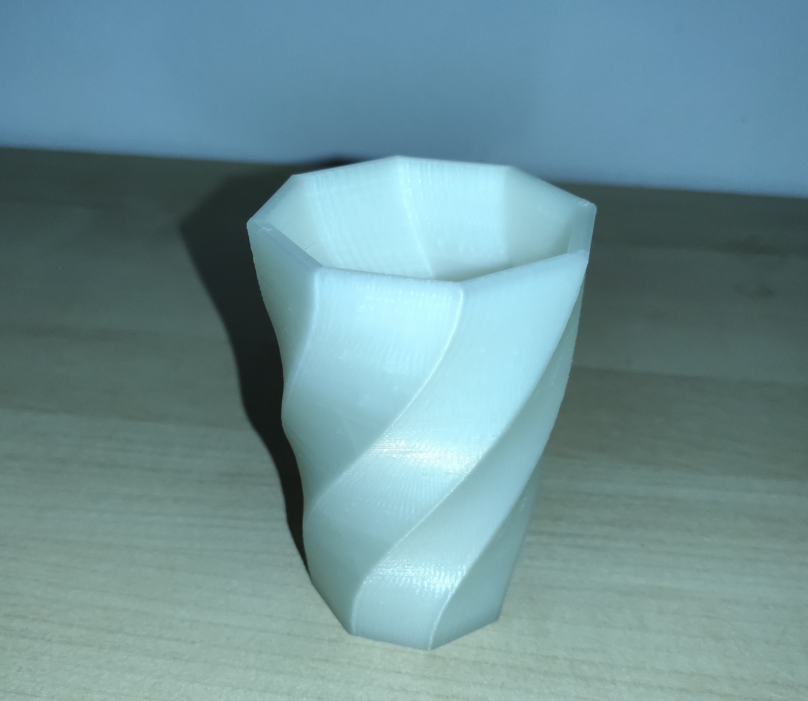 3D file eight-sided spiral polygon pen 🖊️ ・Design to download and 3D ...