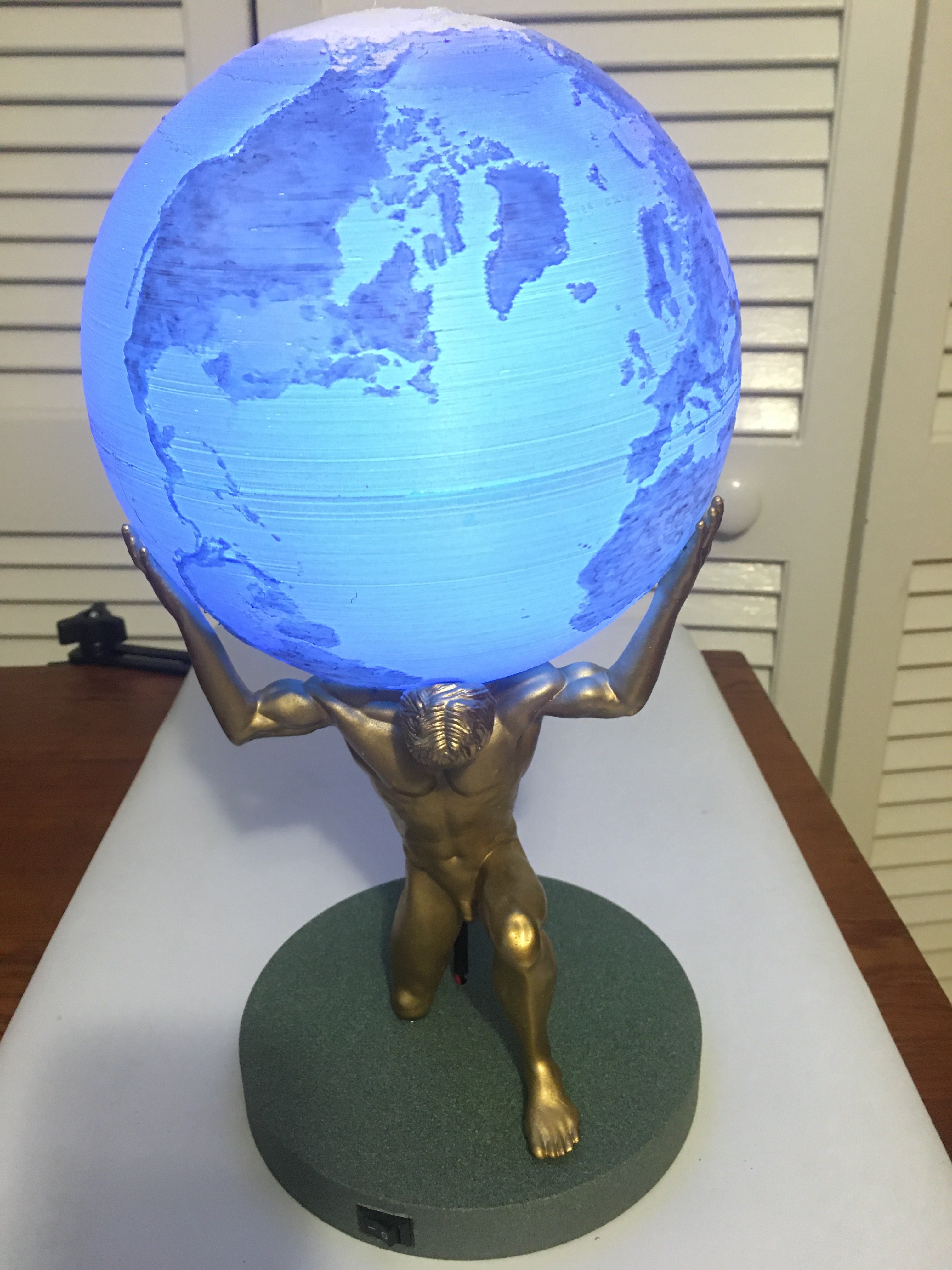 3D printable Atlas lamp・Cults