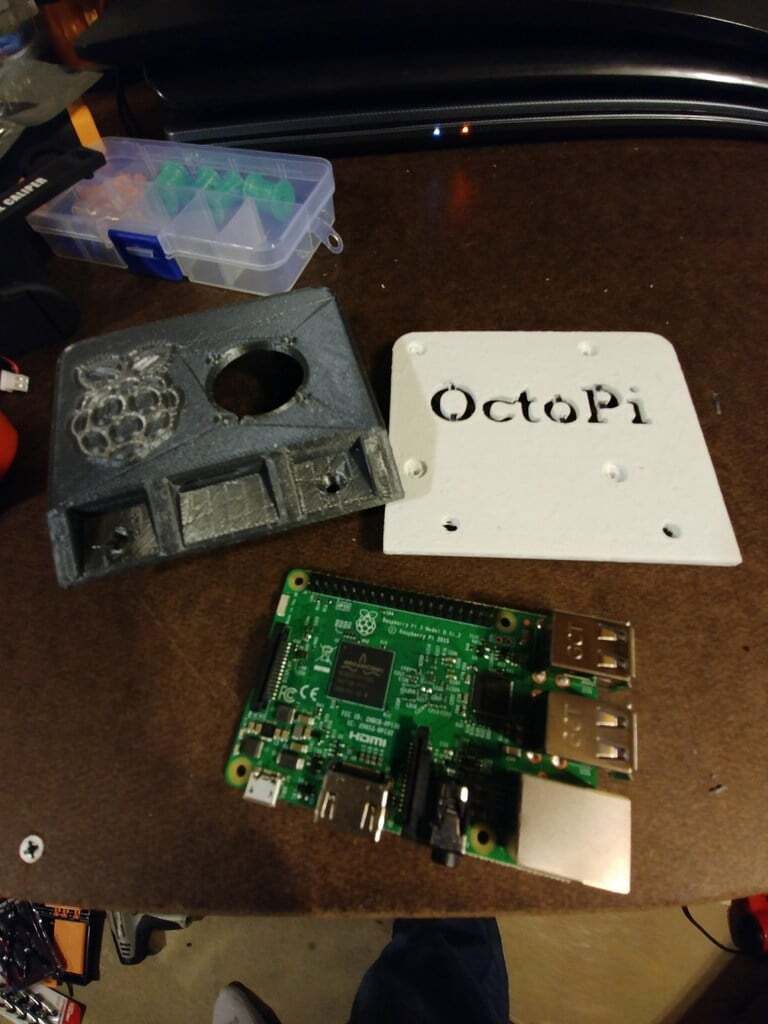 3D printable OctoPi & PiCam case with Mounts for Aluminum 2020・Cults