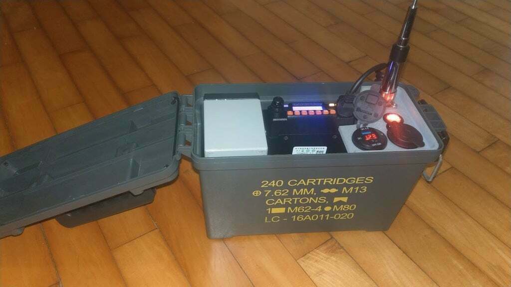 📦 Remixed Portable Power/Radio Box・Free STL File for ・Cults