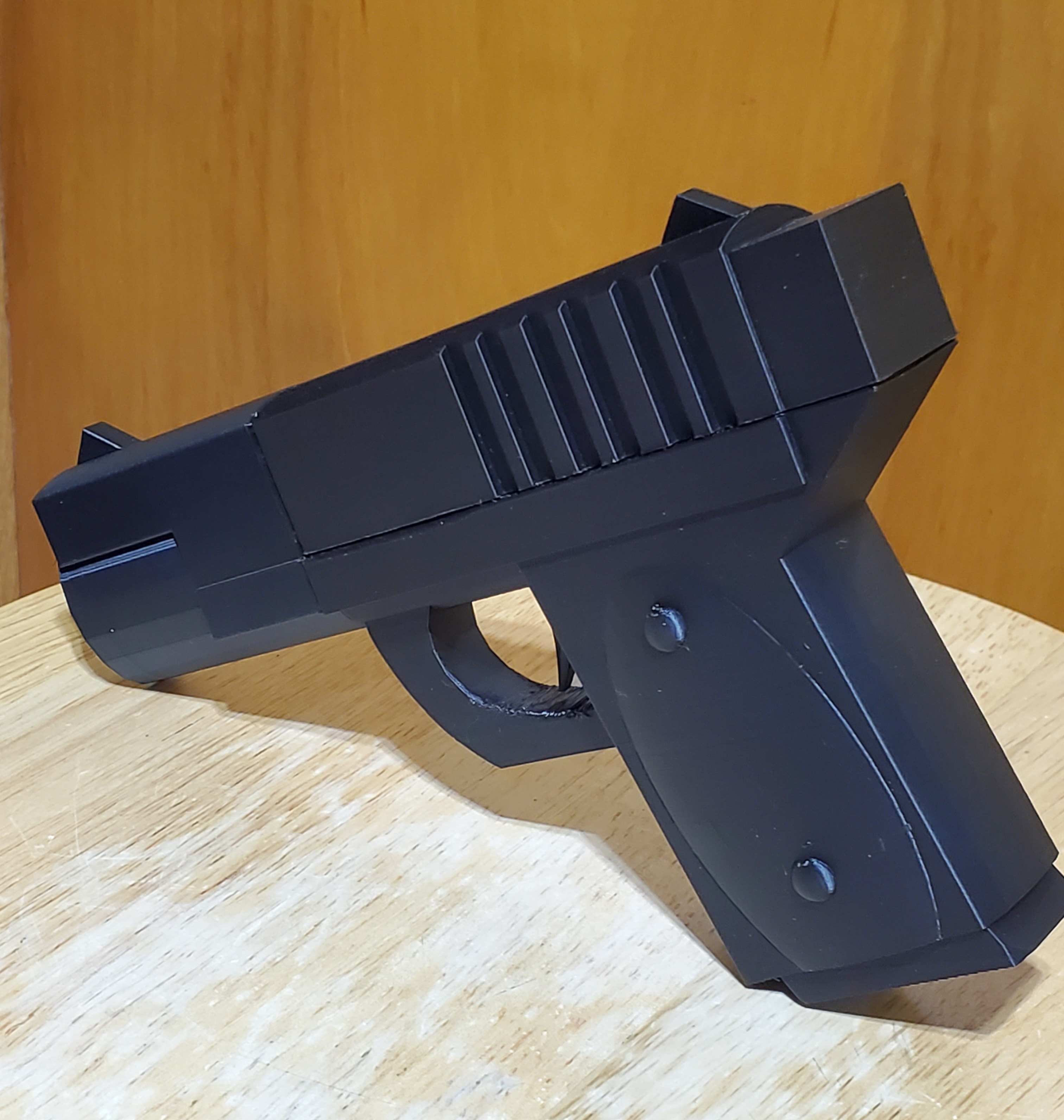 Free STL file cosplay gun 🔫 ・3D printable model to download・Cults
