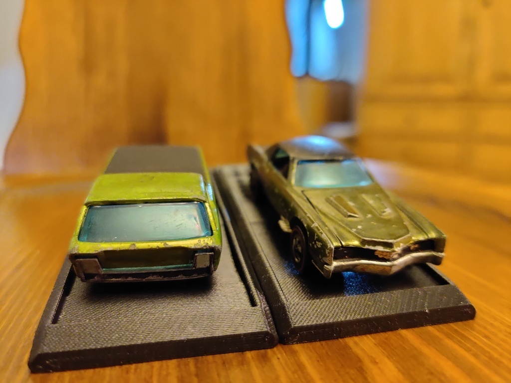 Free 3D file Hot Wheels Display Ramp (with silica or led slot) 🥵 ・Model ...