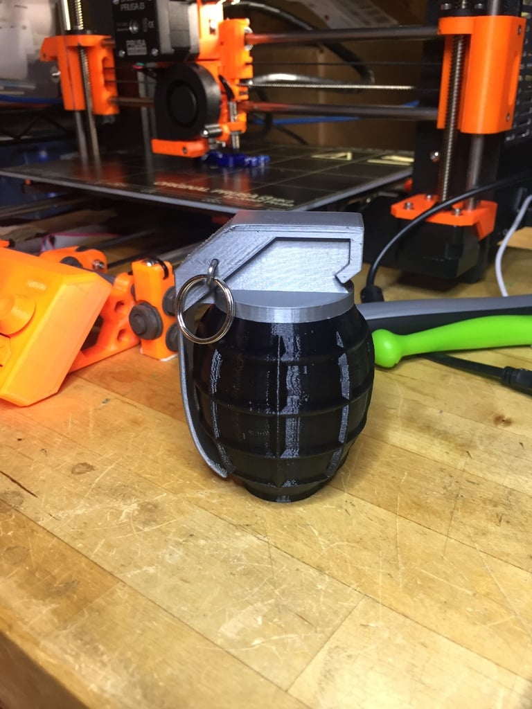 3D printable Grenade Container SHGR95・Cults