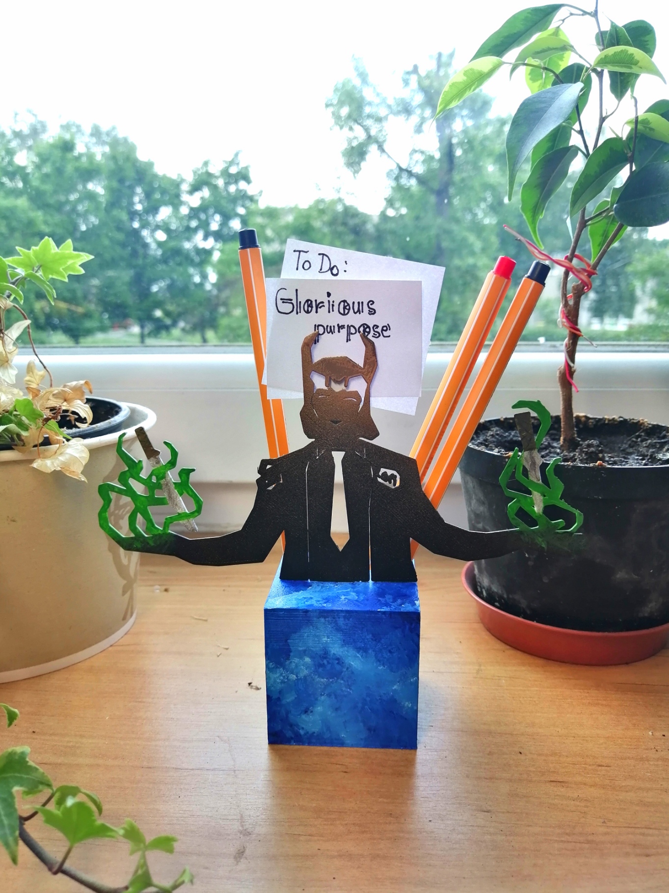 Free 3D file Loki - note stand 📱・3D print design to download・Cults