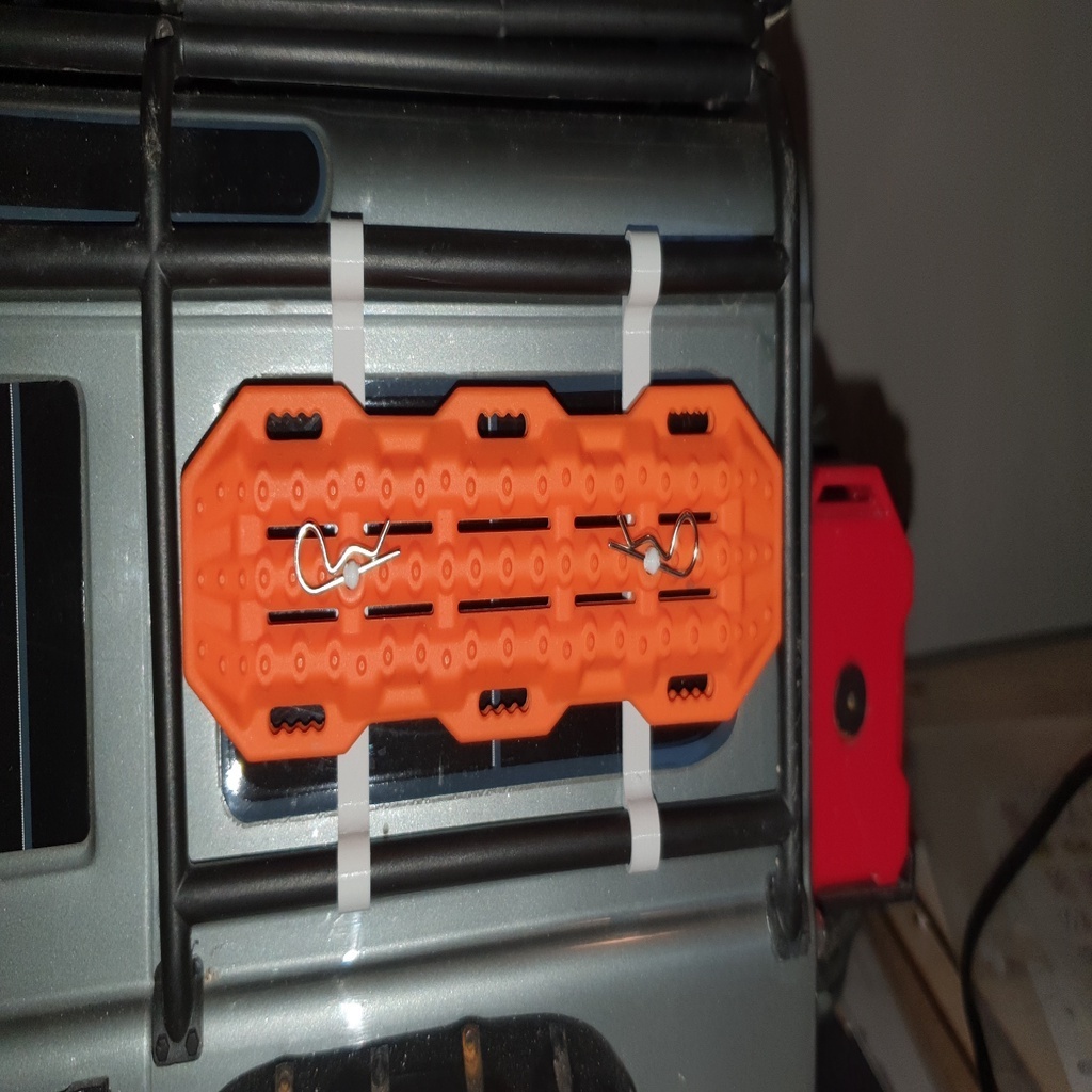 🪜 Click-On sand ladder holder for trx4 defender・Free 3D File for ・Cults
