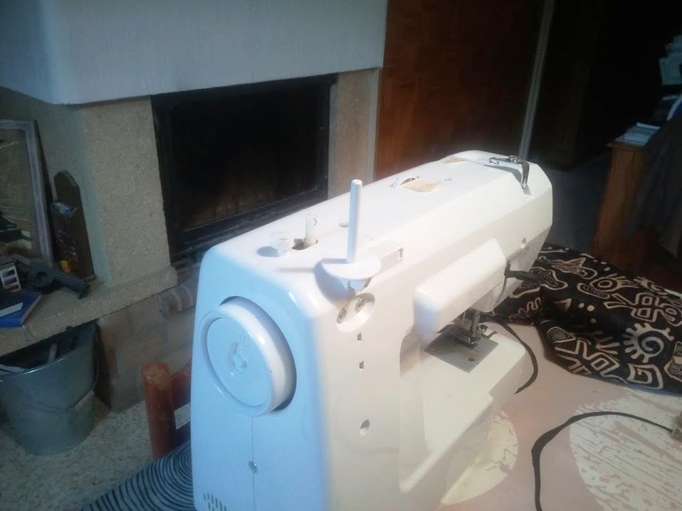 Free STL file OVERLOCK THREAD BOBBIN ADAPTER TO STANDARD SEWING MACHINE ...