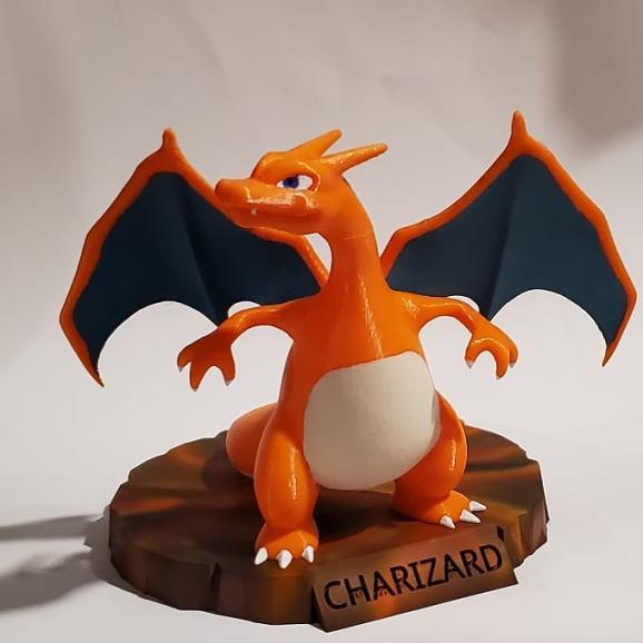 3D printed Charizard Statue with Stand • made with Ender 3 Pro・Cults