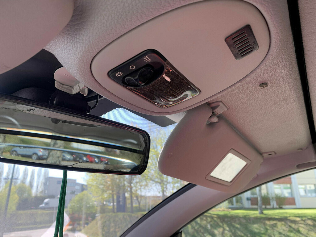 Free 3D file Micro Car Holder 🚗 ・3D printable model to download・Cults