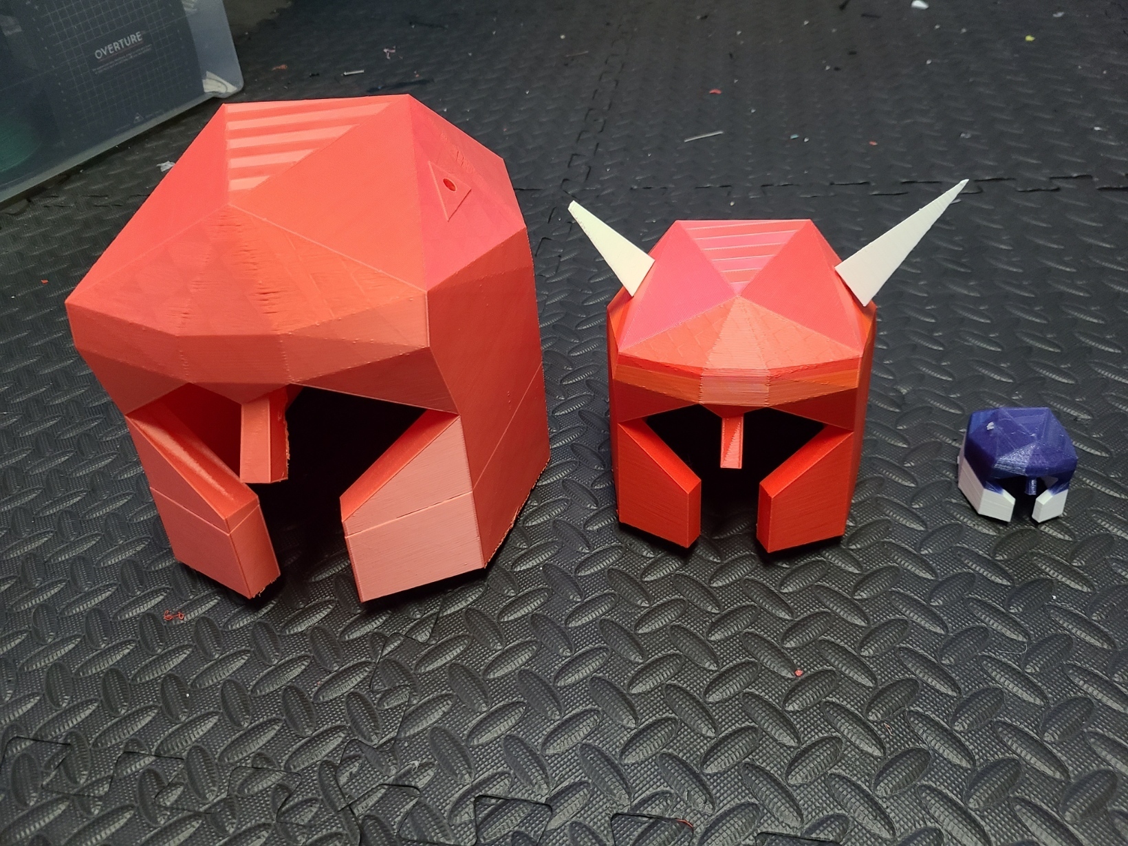 👴 Old School Runescape Dragon Med Helm + Life Size Cosplay・ 3D File for ...