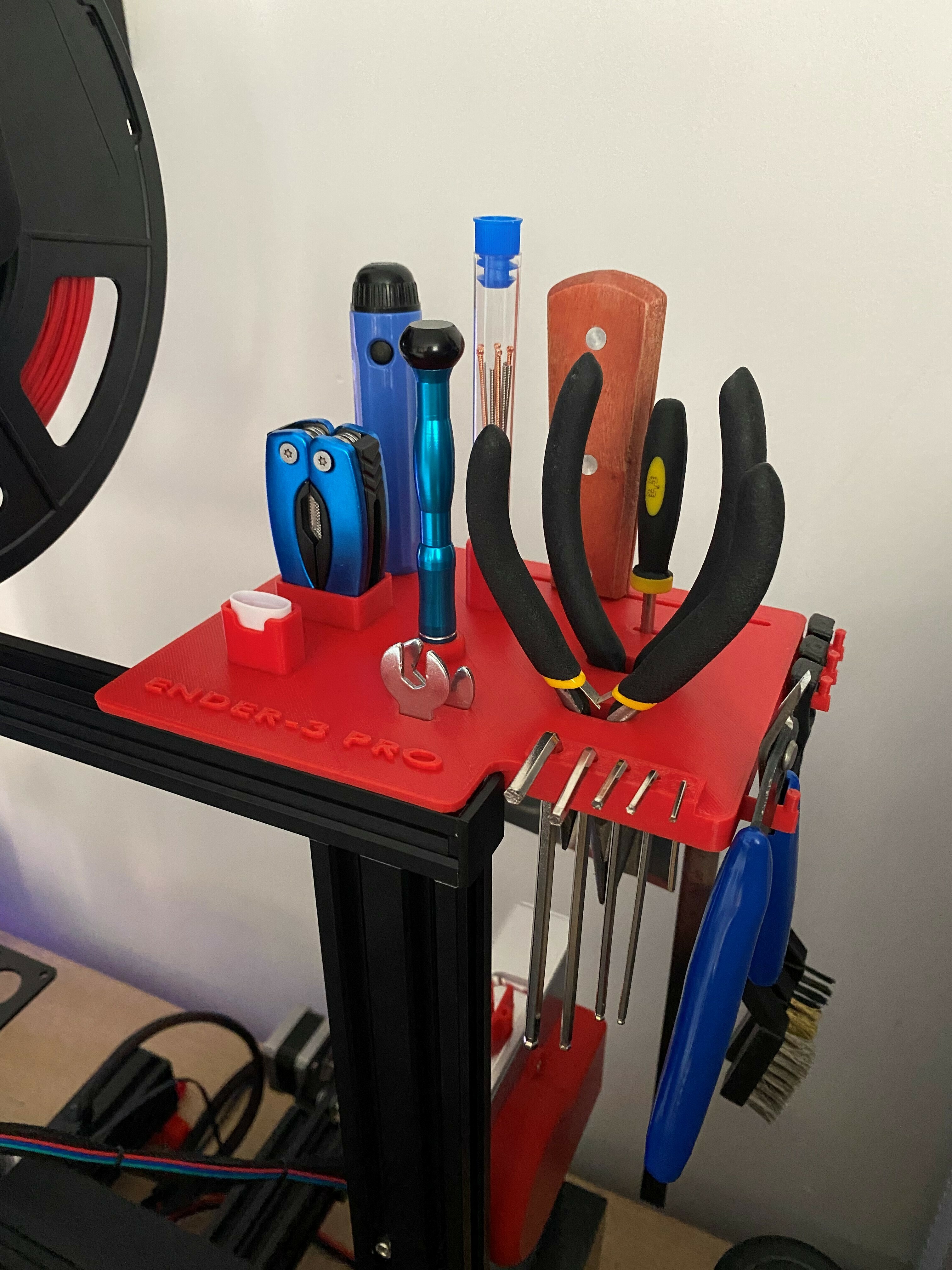 🔧 Ender 3 and 3 Pro tool holder・Free STL File for ・Cults