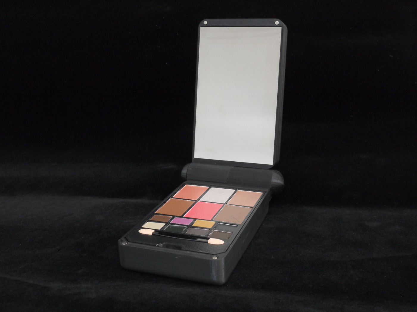 Fichier STL gratuit Palette Pi - Hacker's Cosmetic Case 🎨 ・Design pour ...