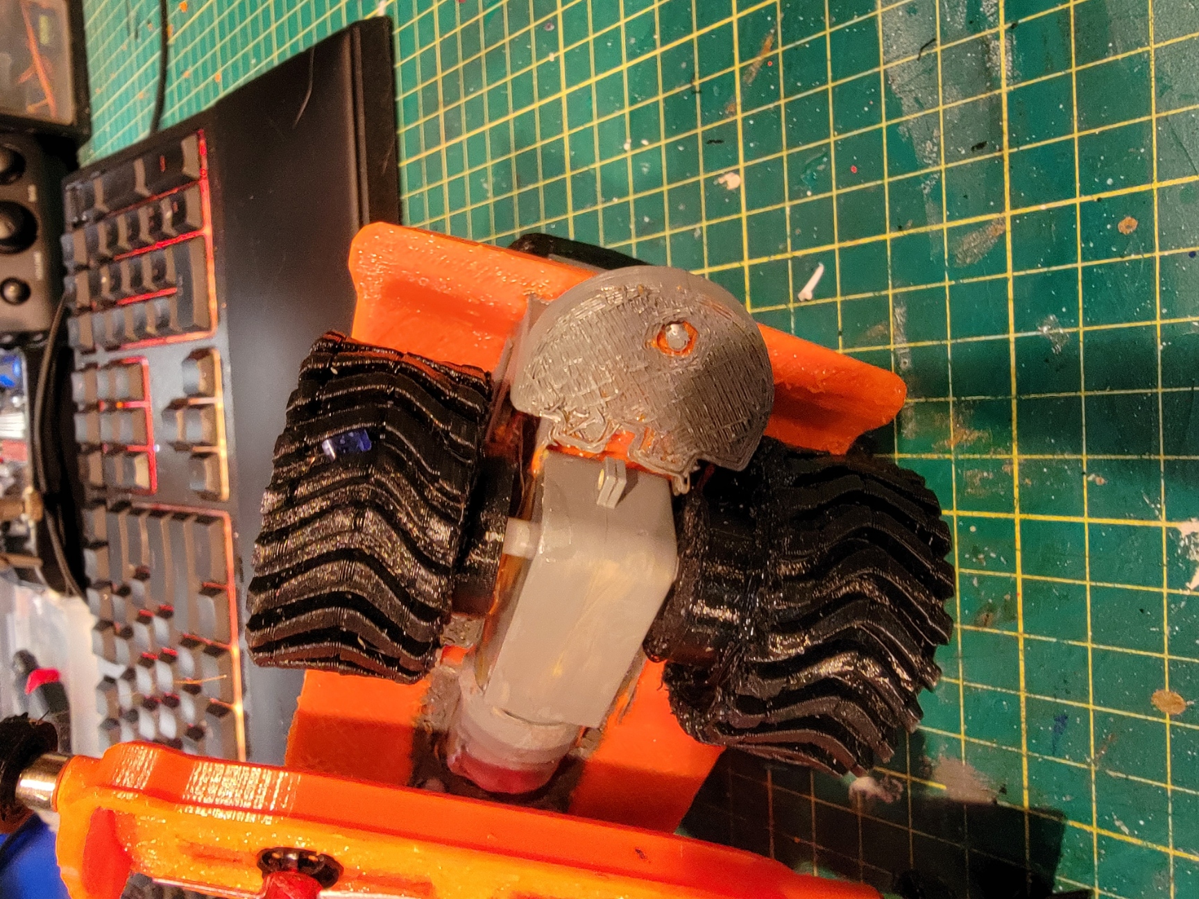 STL file rc lawn mower 🌆 ・3D printable model to download・Cults