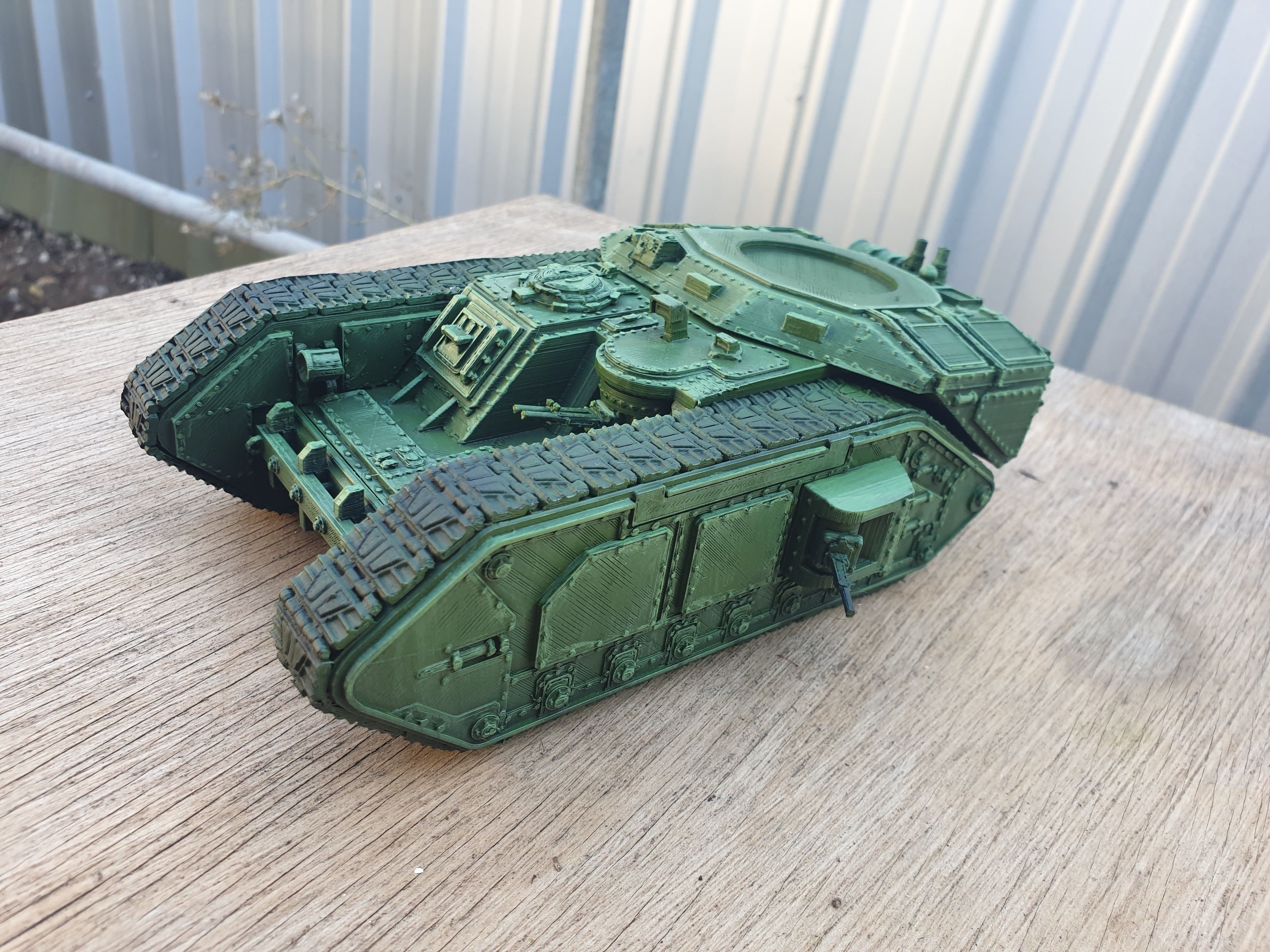 3D printable Macharius like body - WH40k・Cults