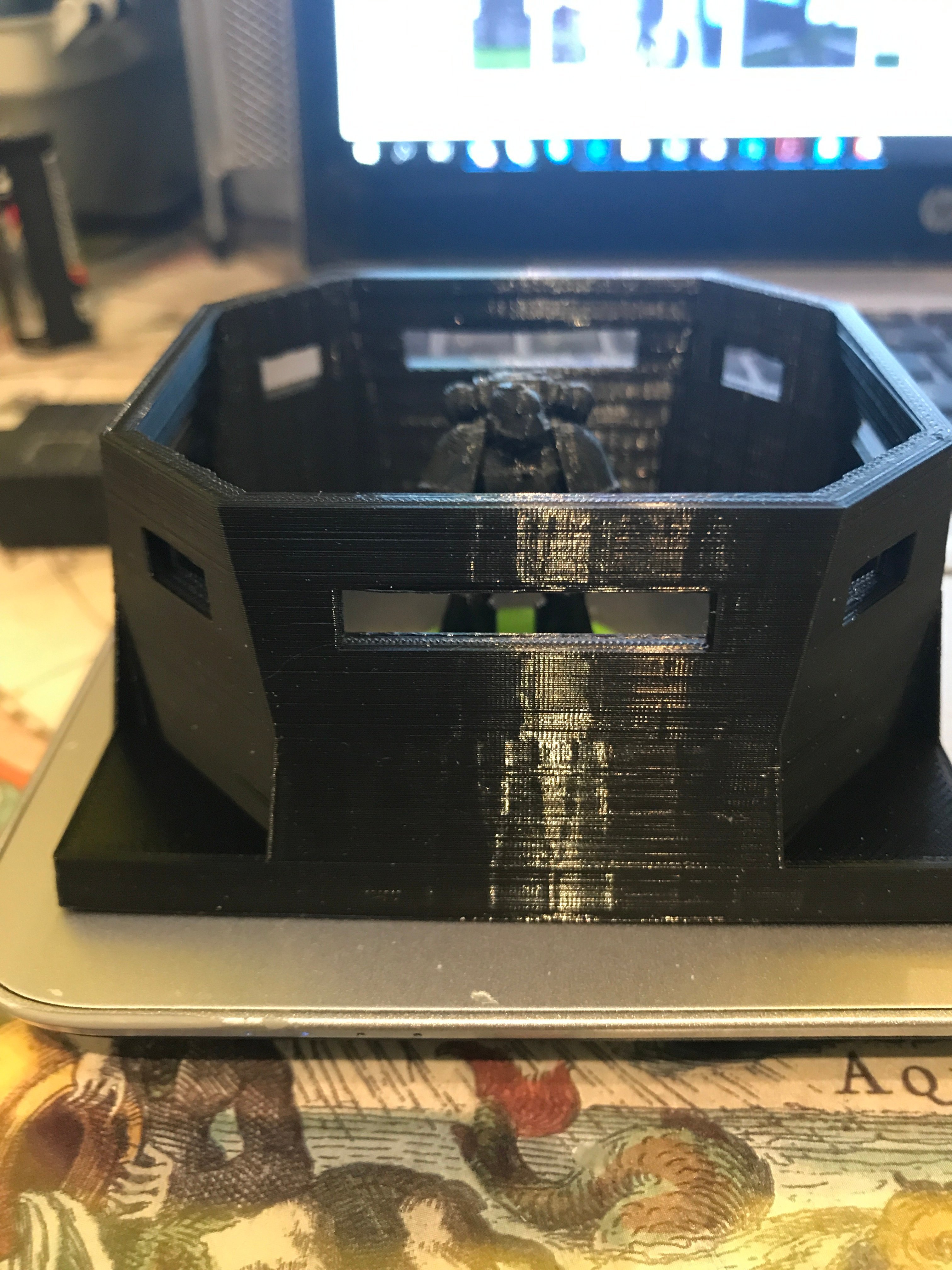 3D printed Pre-Fab Bunker Lookout for top of building - WH40k・Cults