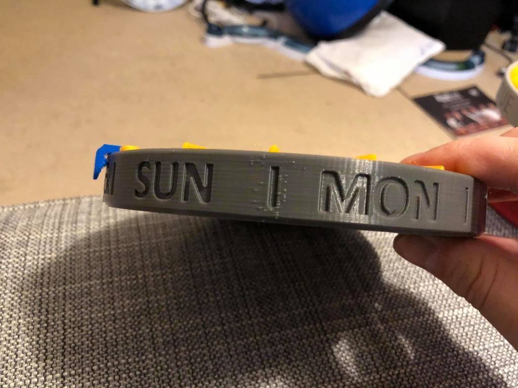 3D printed Pill Box with AM PM Apertures V2\V2_2・Cults