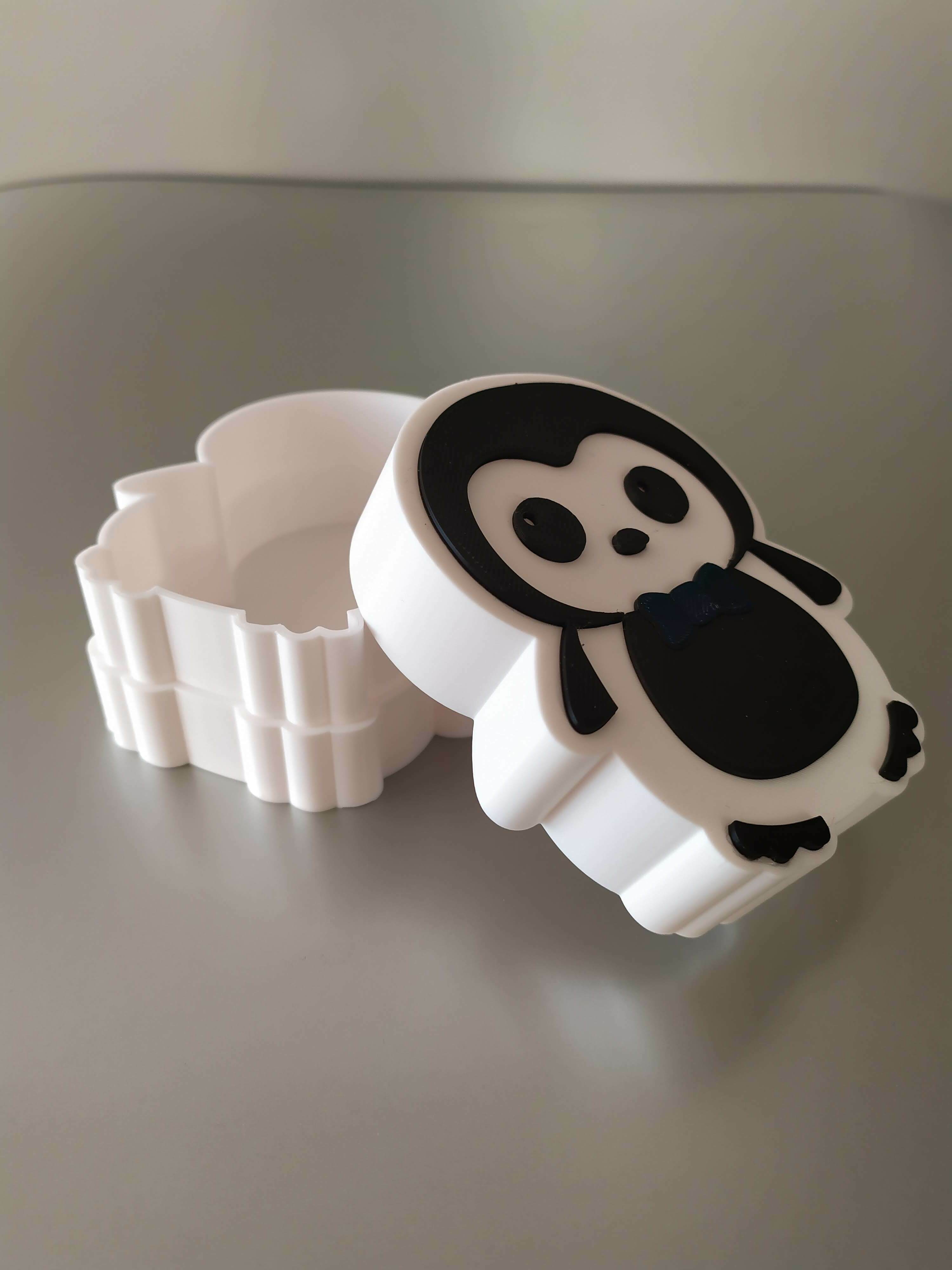 STL file Penguin Box 🐧 ・Model to download and 3D print・Cults