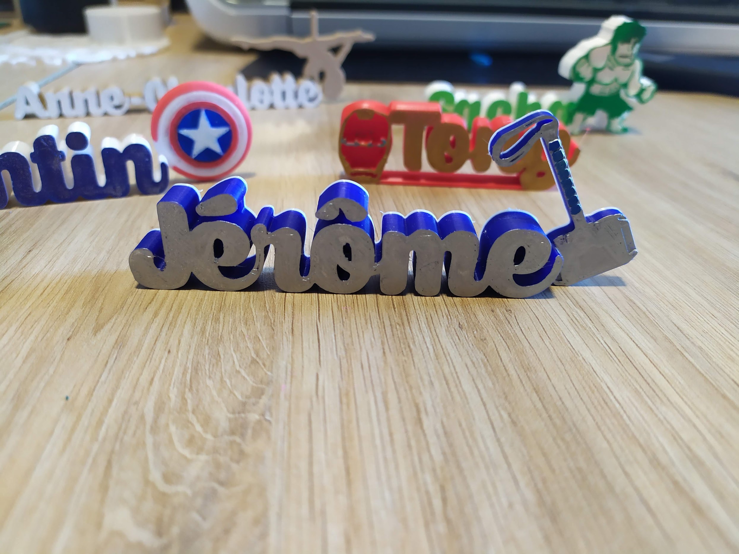 3D file Name tag (to put on + to hang) lot 436 names 🎂 ・3D printer ...