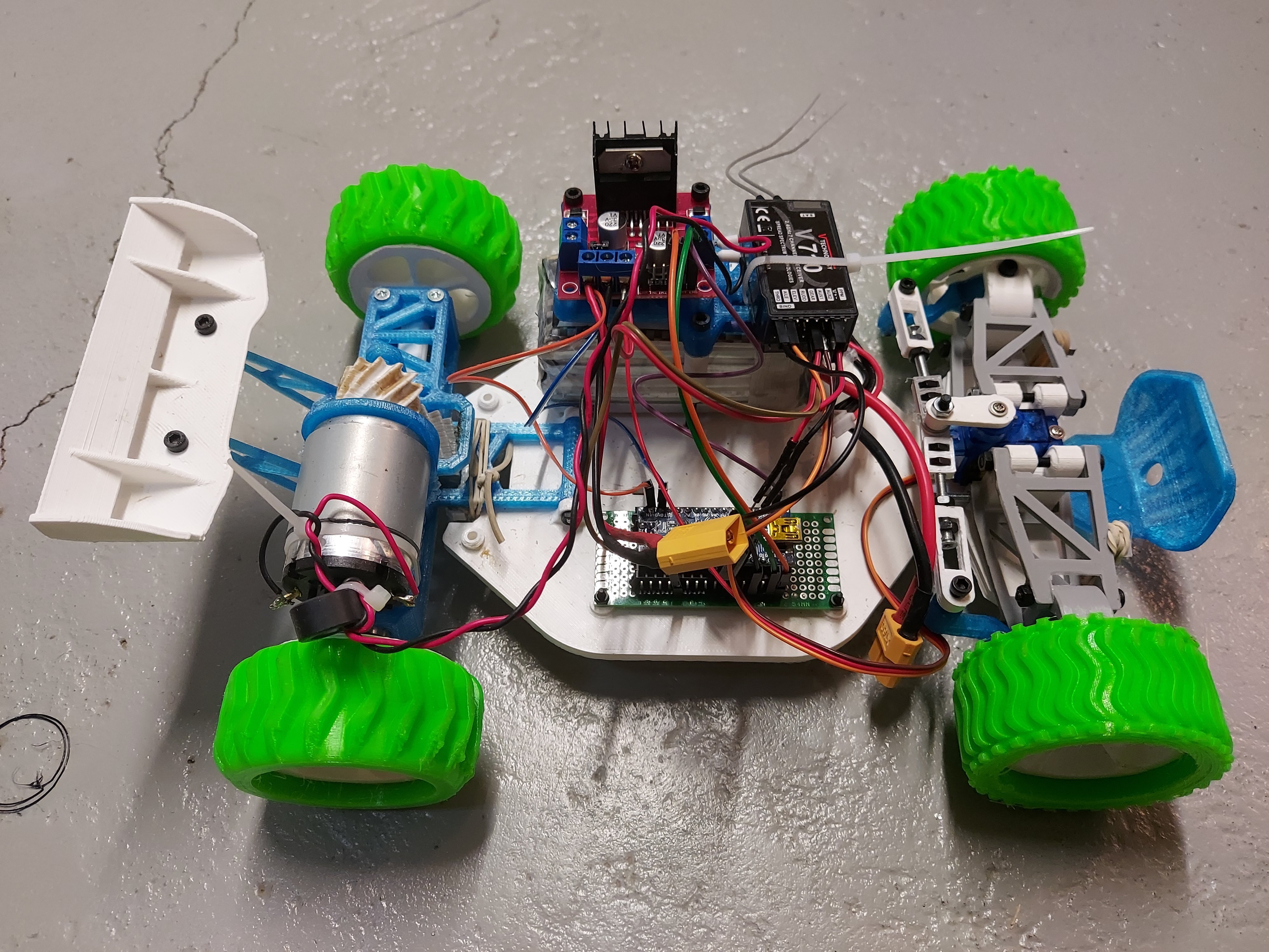 Impression 3D Carduino V2 (la voiture RC basée sur l'Arduino)・Cults