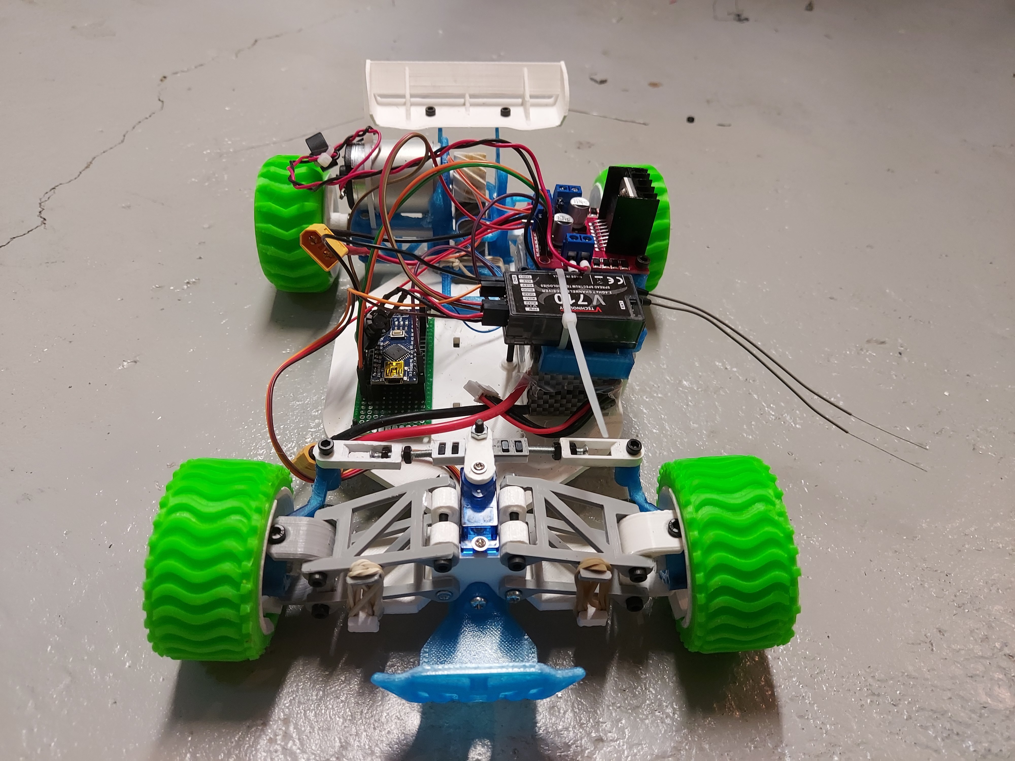 Impression 3D Carduino V2 (la voiture RC basée sur l'Arduino)・Cults