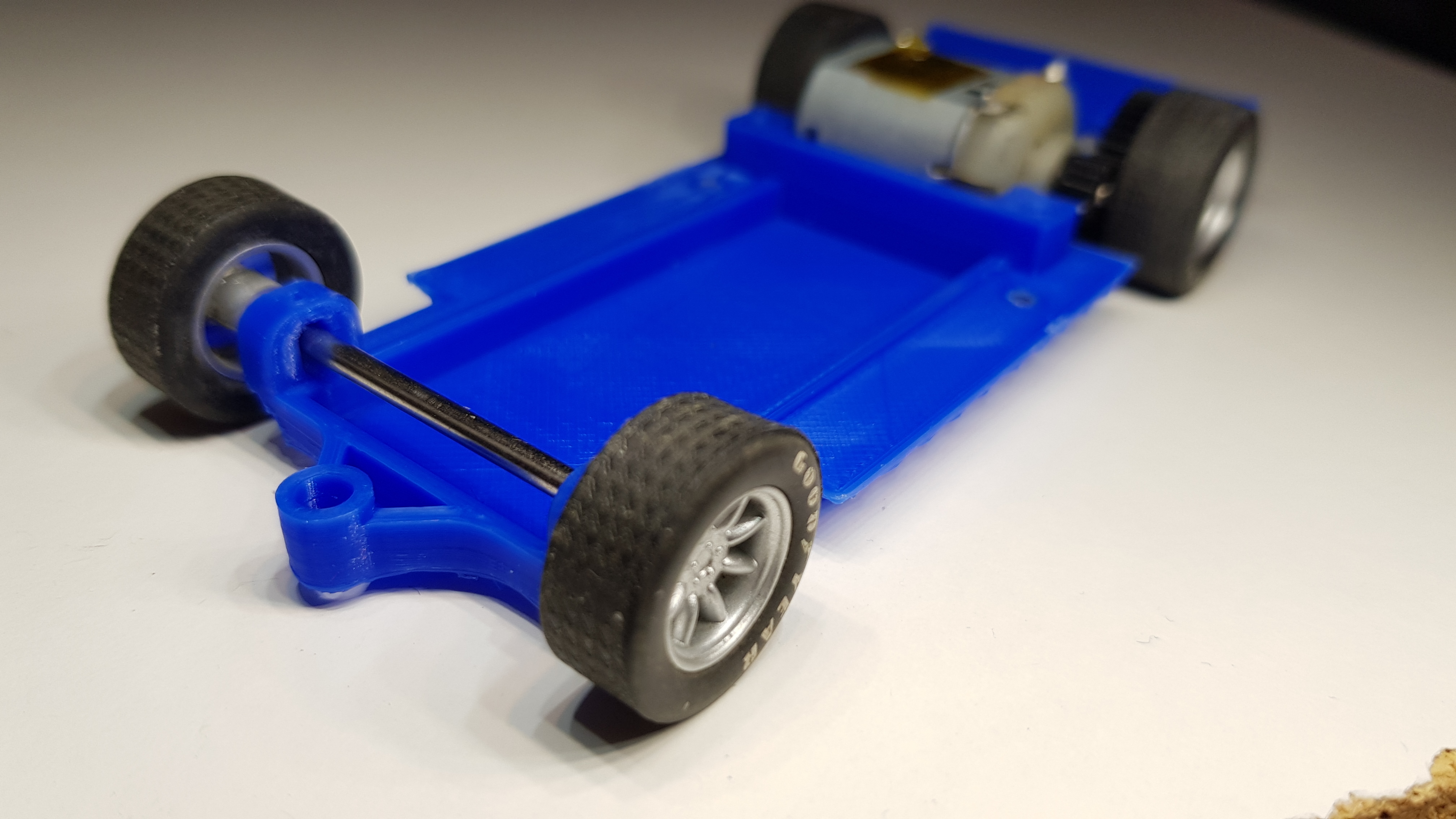 🚙 Ford Mustang GT500 Eleanor Slot Car Chassis 3D print model・ STL File ...