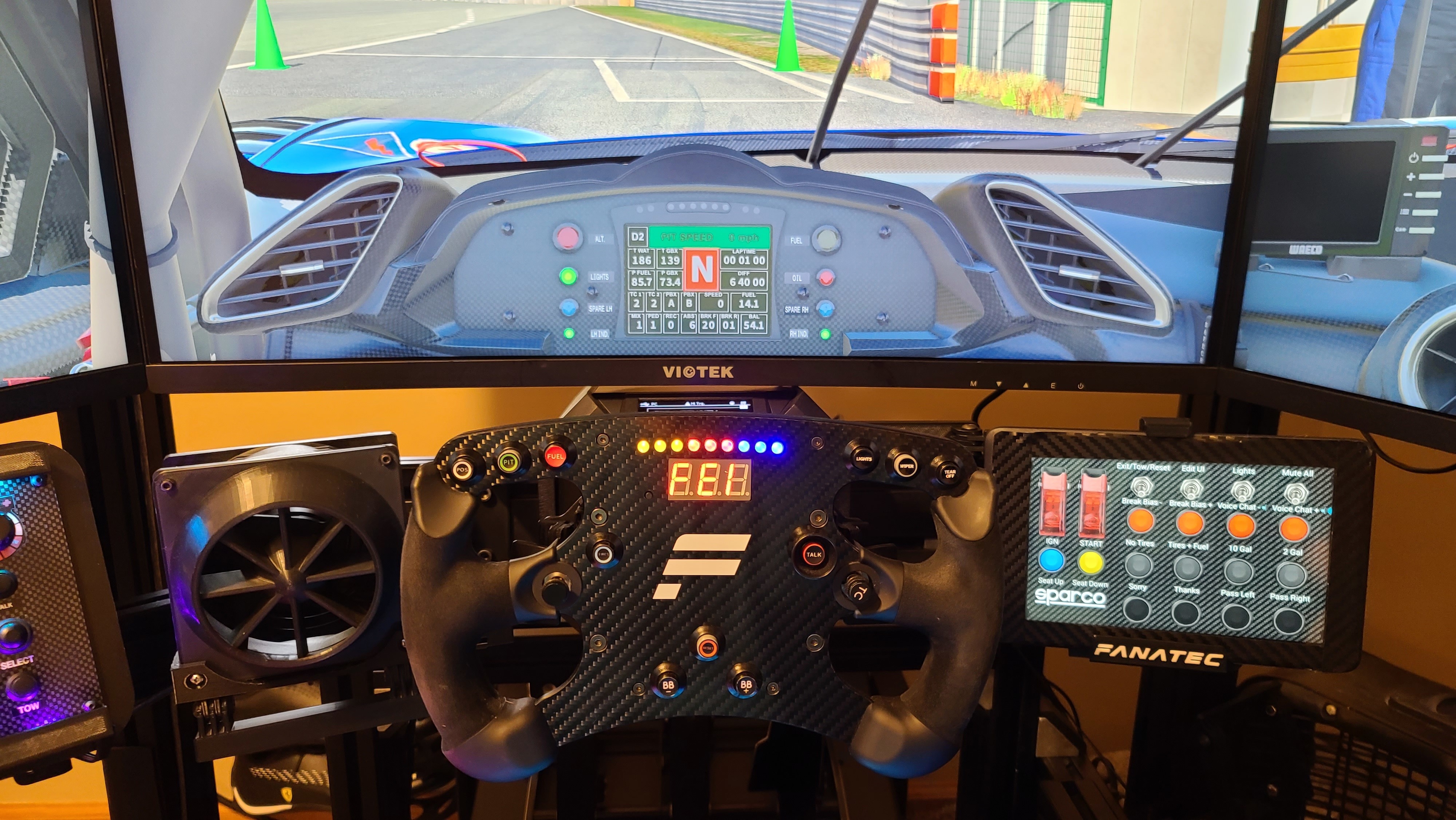 STL file Fanatec Side Tablet Mount (Adjustable/Universal) DD,CSW,CSL ...