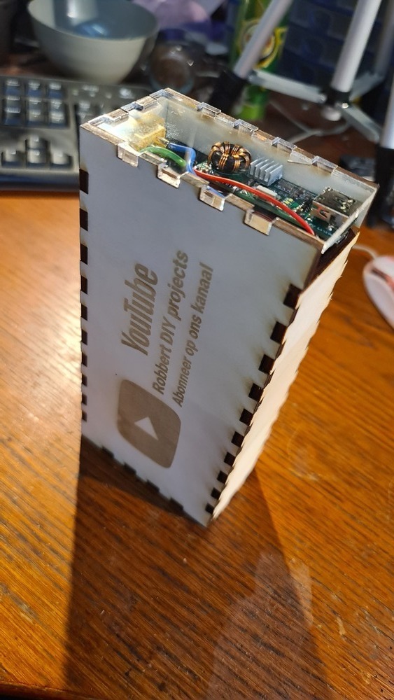 🏦 Huge power bank (laser cut) almost 37A capacity・Free 3D File for 3D ...