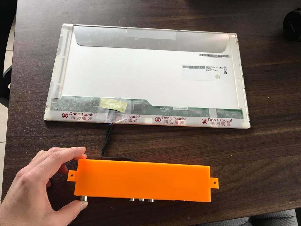 Free STL file [DIY] Monitor control box for old laptop screens 🎛️ ・3D ...