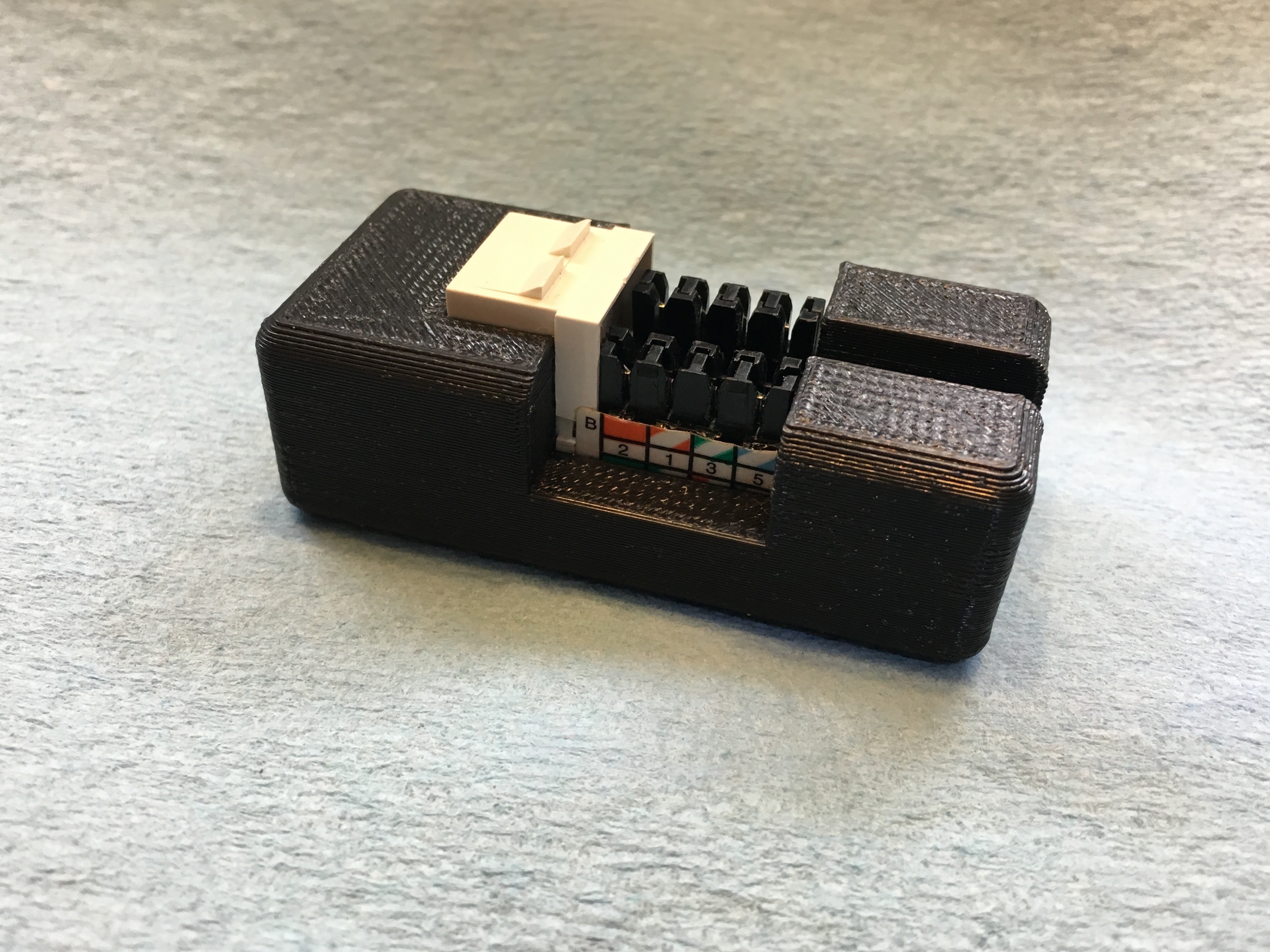 🔧 Suporte de perfuração de tomada Keystone・Arquivo STL Grátis para ・Cults