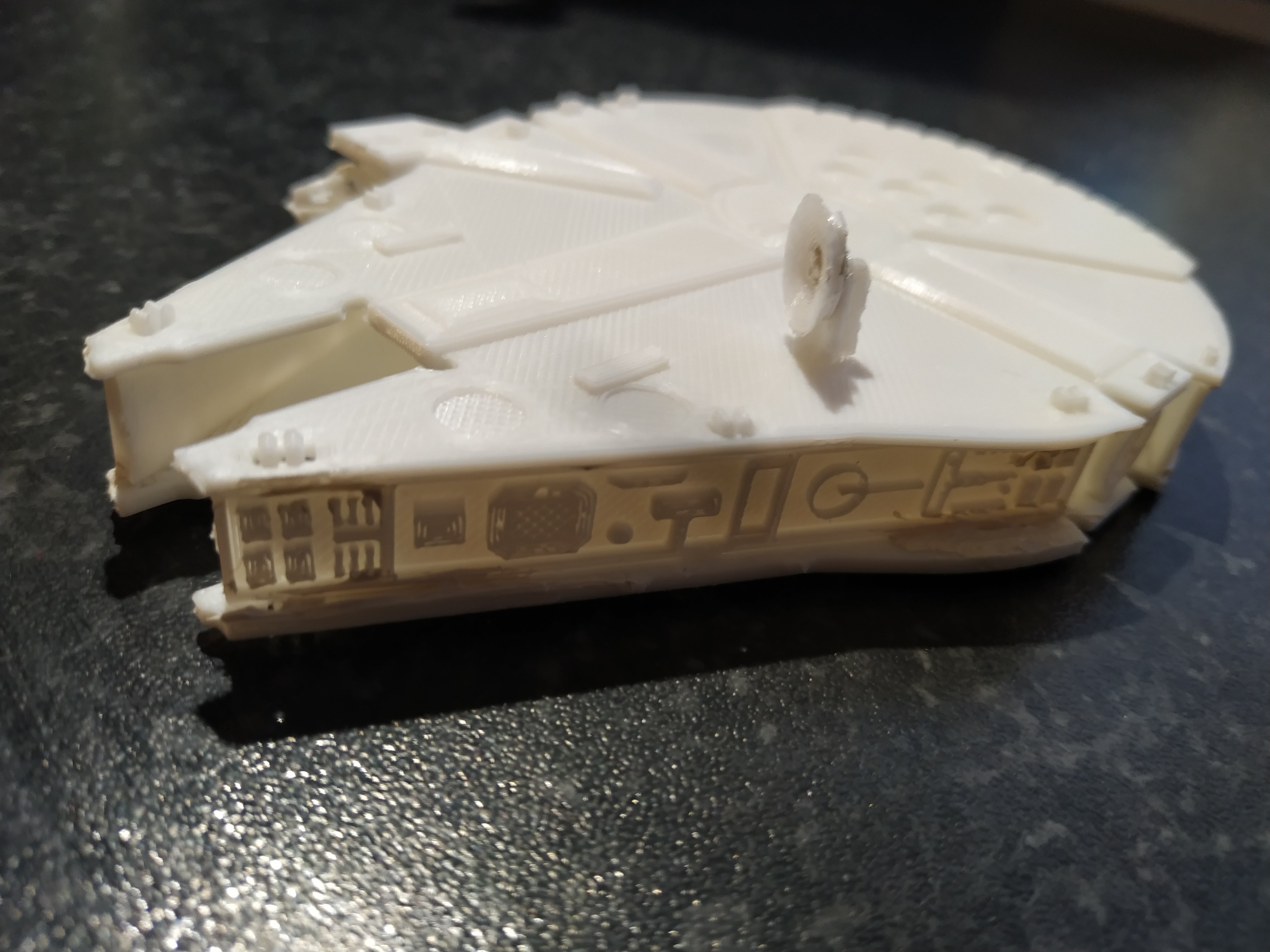3D printed Millennium Falcon Kit Card by Fixumdude・Cults