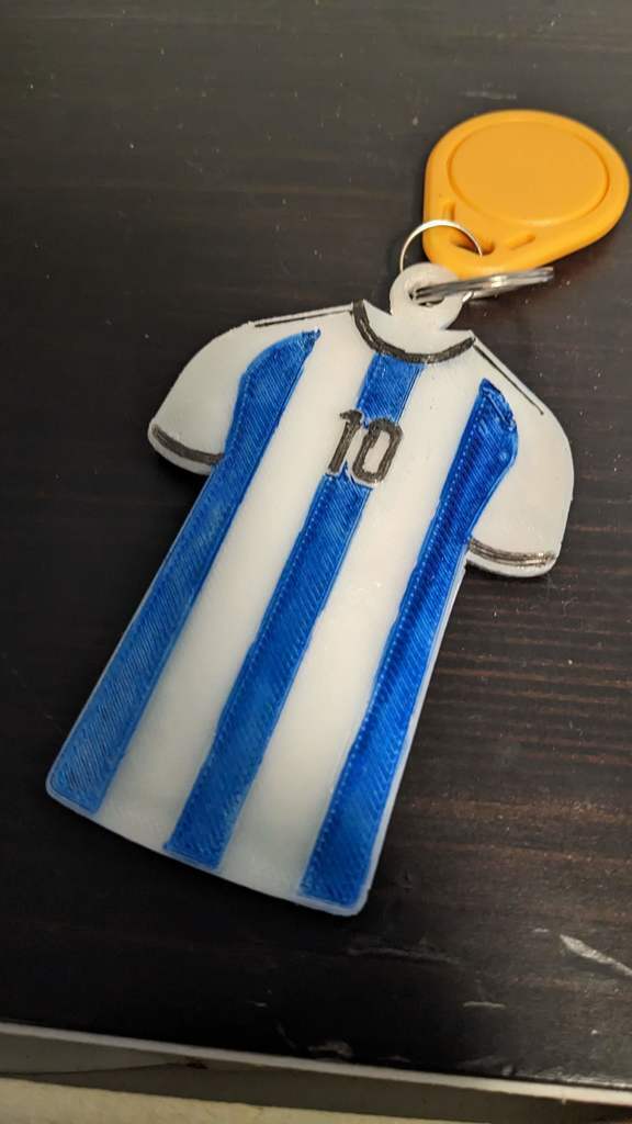 Free 3D file Soccer Jersey Keychain ⚽ ・3D printing idea to download・Cults