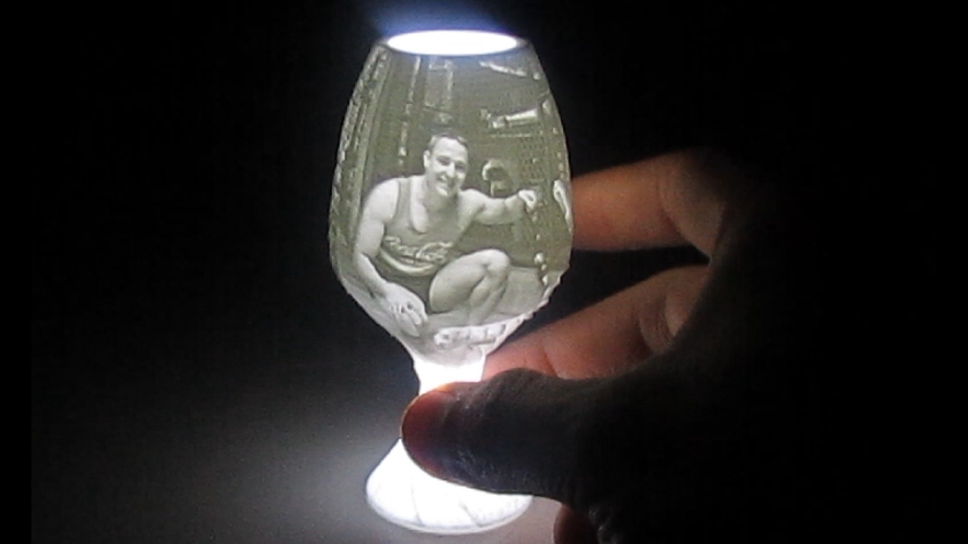 Free STL file Cup-shaped lithophane personalize with your photo ...