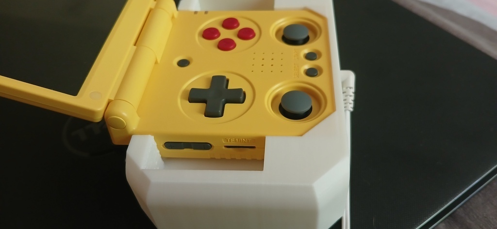 Anbernic RG34XXSP hand grip・Free STL File for 3D printing・Cults