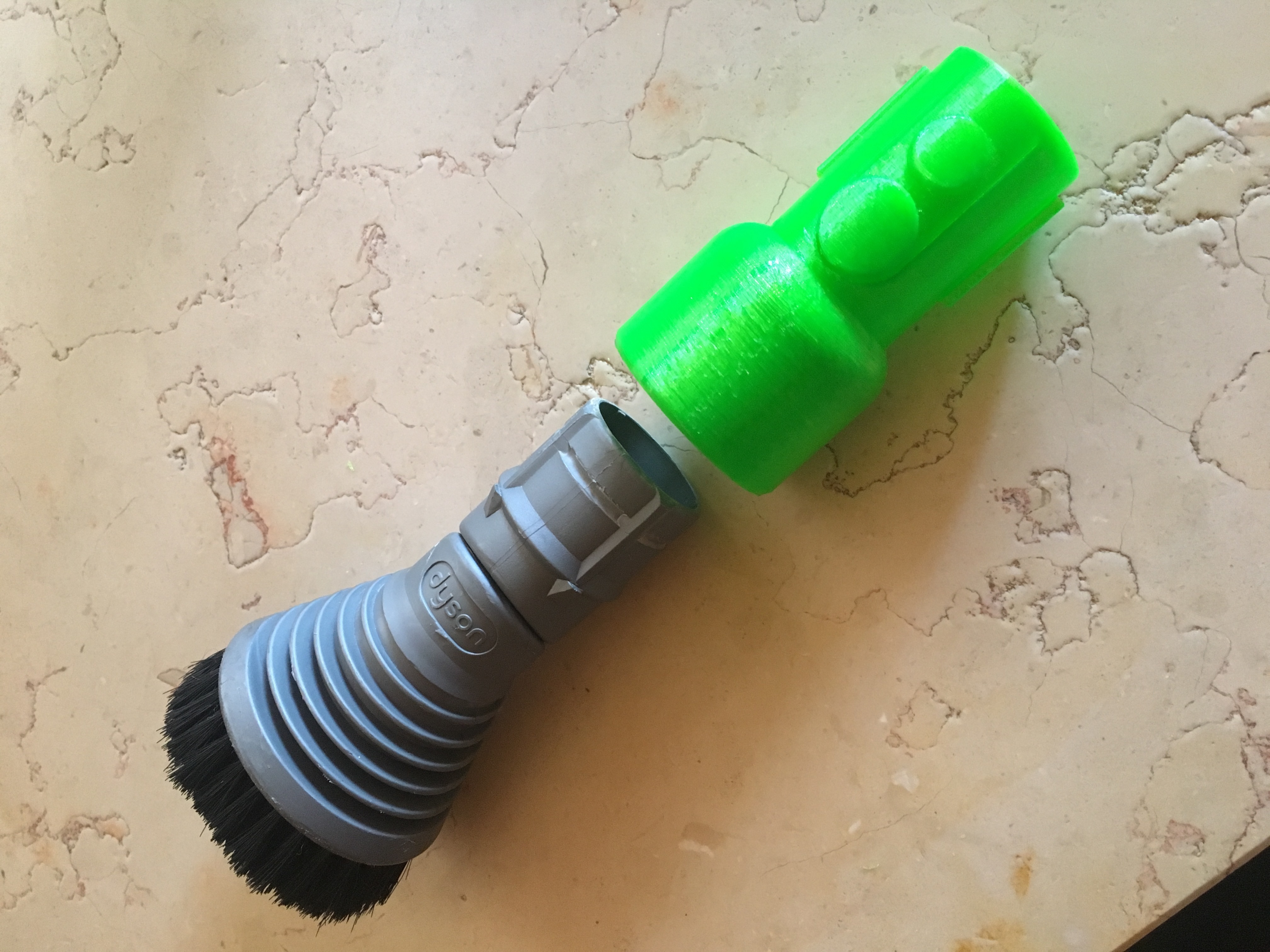 Free STL file Dyson V8 adapter for older Dyson accessories 🏠 ・3D ...