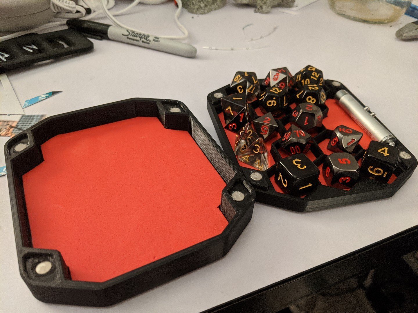 3D printable Dice Box and Tray for 21+ Dice・Cults