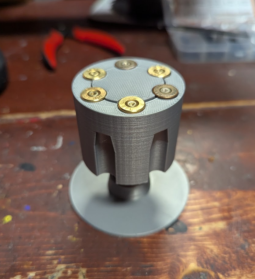 👌 Revolver cylinder as fidget spinner・Free STL File for 3D printing・Cults