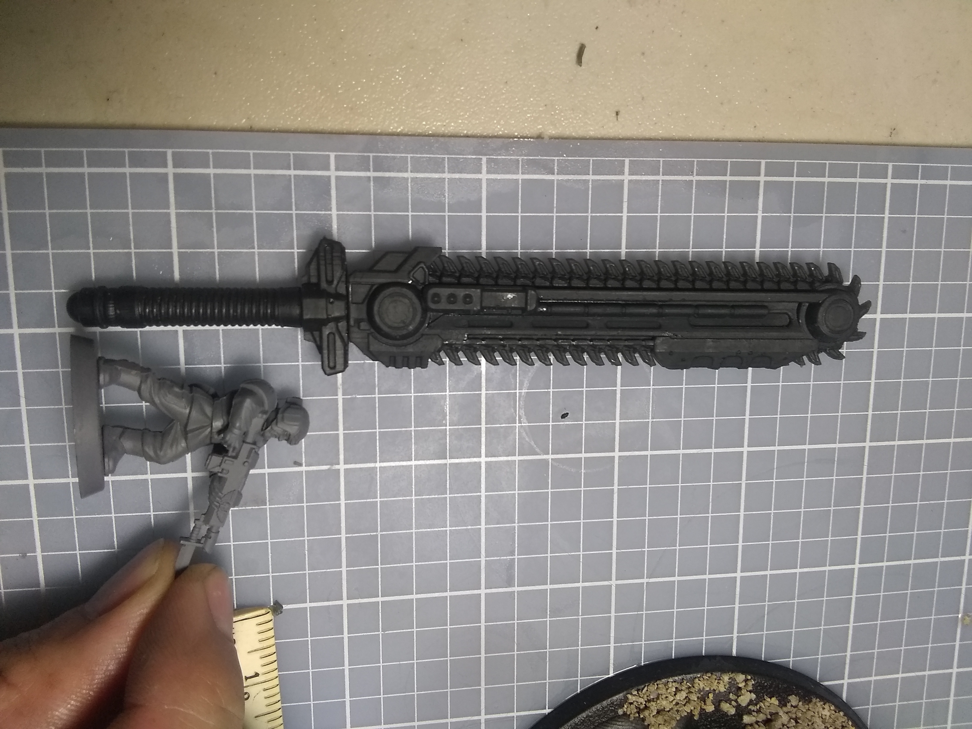 🎲 28mm Mech Chainsword (5.4 inches/137mm Long)・Free STL File for ・Cults