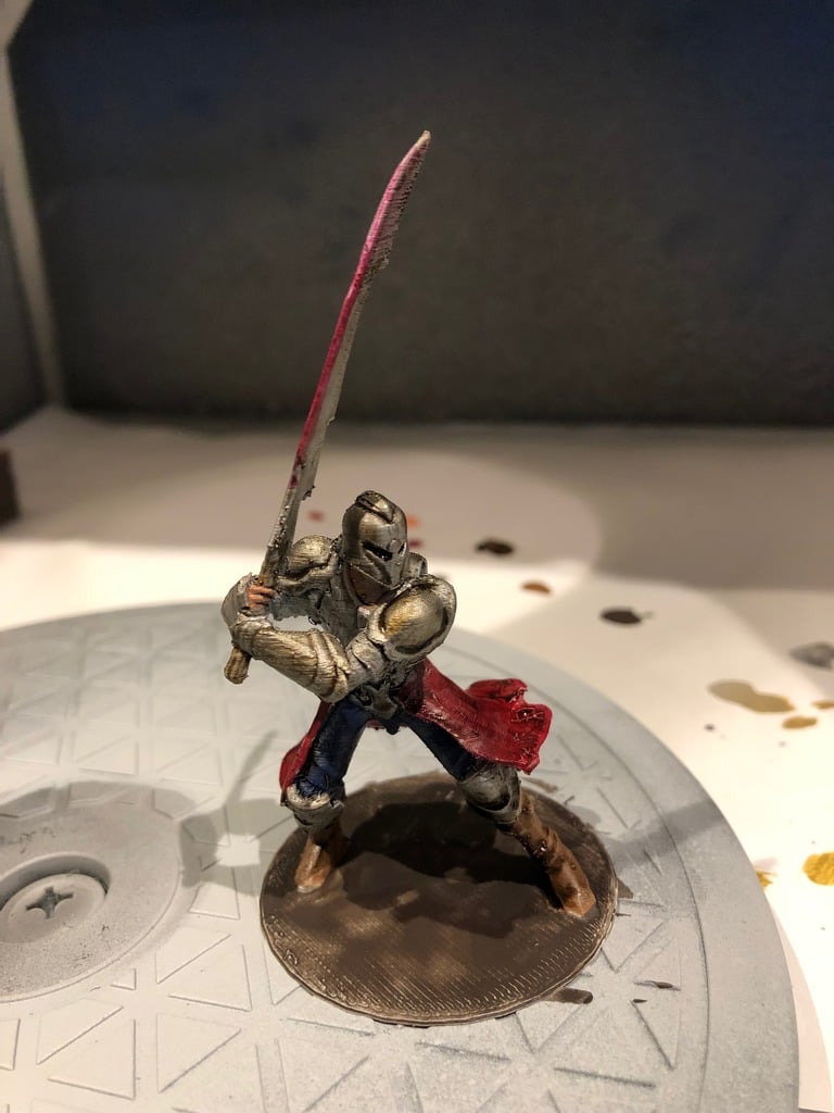 3D printable Armored Warrior (multiple poses)・Cults